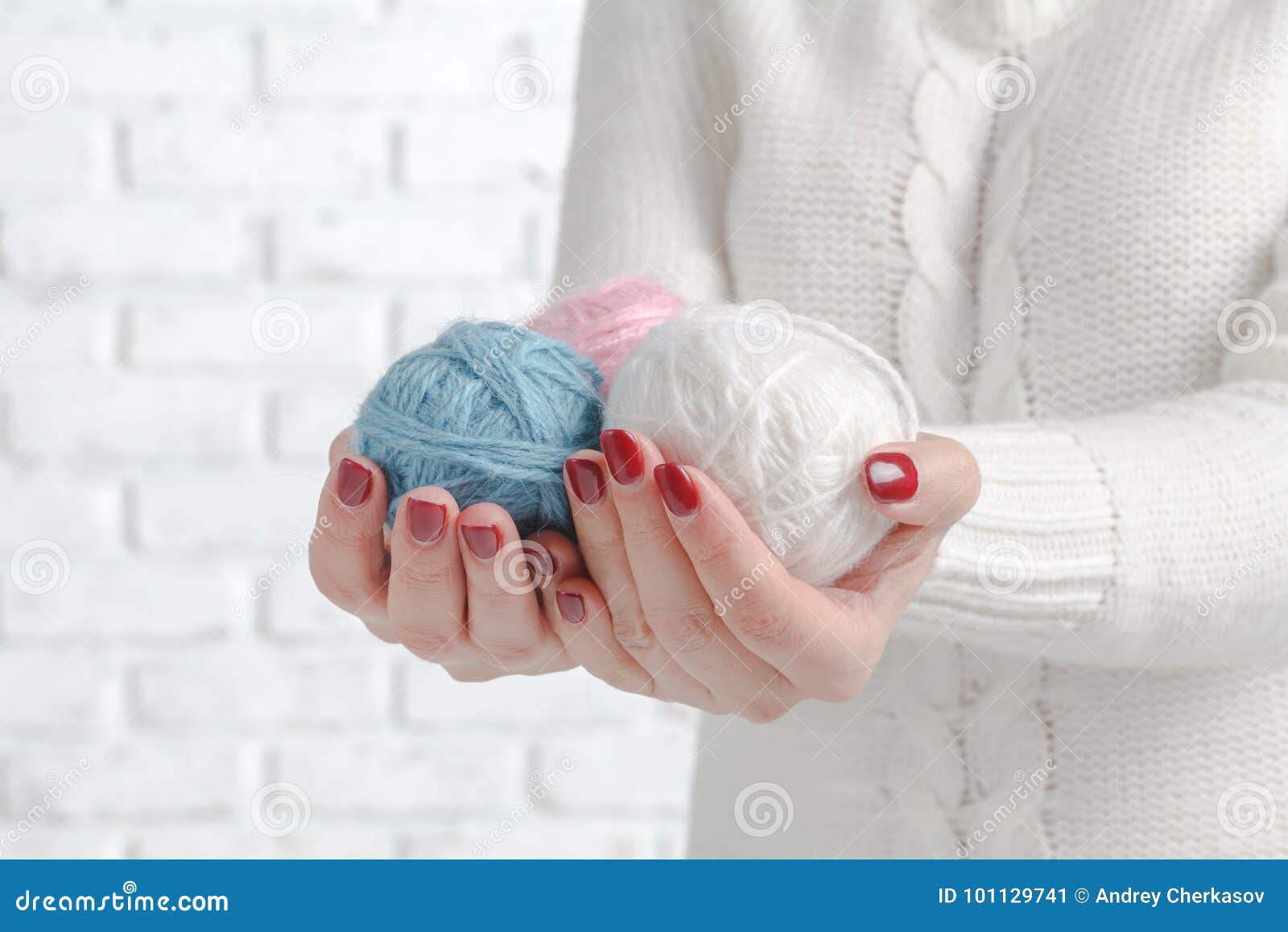 Hands Holding a Balls of Yarn Stock Image - Image of girl, hand: 101129741