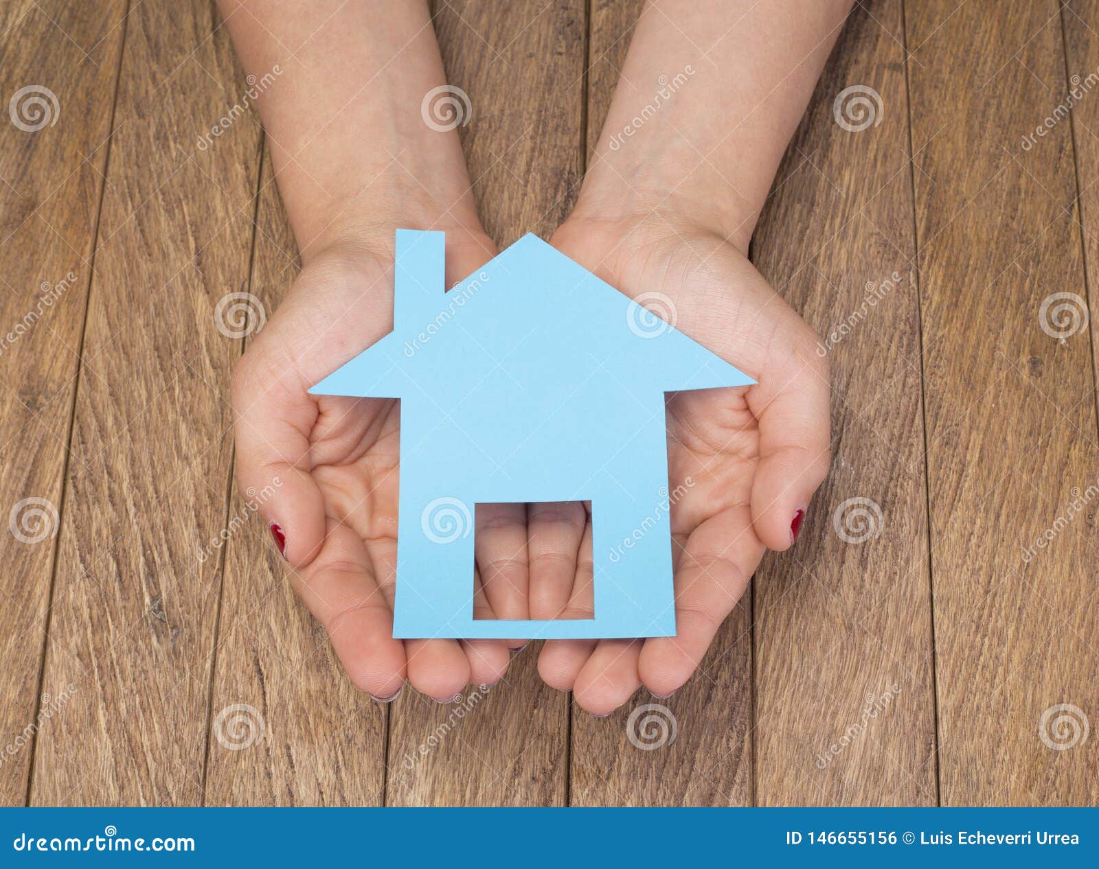 Man Protecting Woman Stock Photos - Download 488 Royalty Free Photos