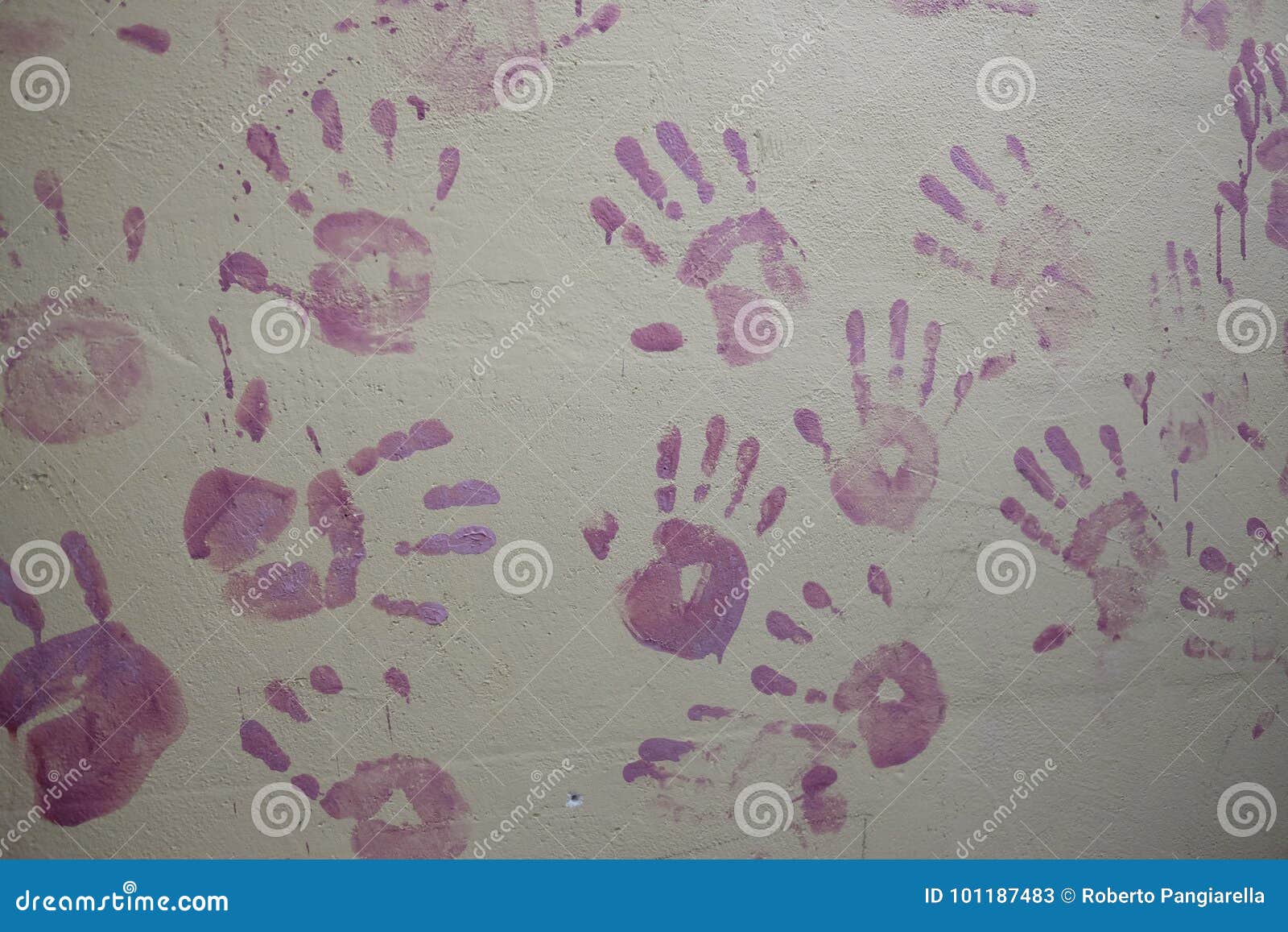 Hands Painted Walking White Стоковое Изображение - изображение ...