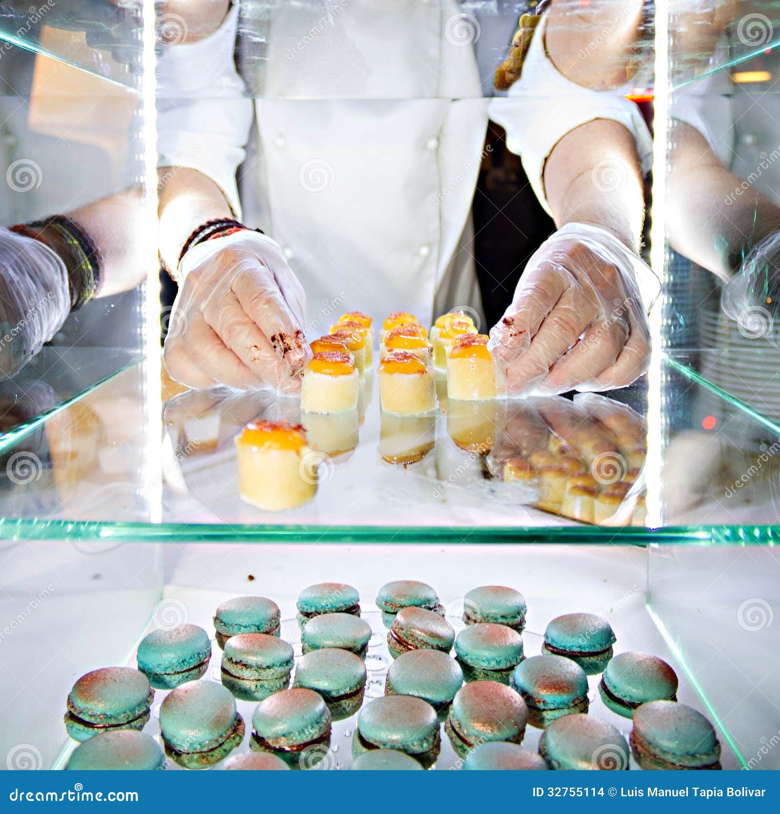 Hands of a pastry chef stock photo. Image of hand, exhibitor - 32755114
