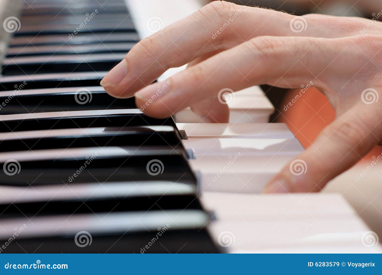 Hands Pianist and Piano Player Stock Image - Image of song, player: 6283579