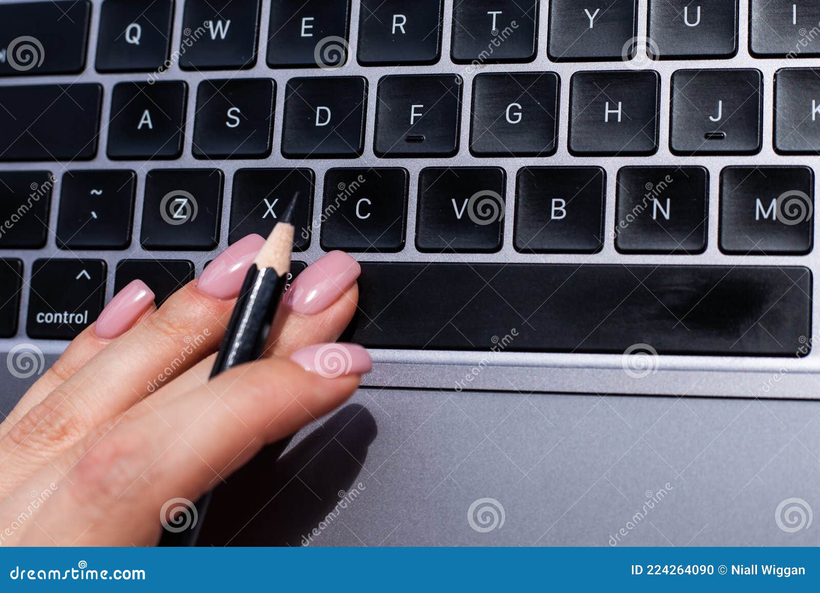 Hands Pointing Pressing Computer Keyboard Keys Typewriting New Ideas ...