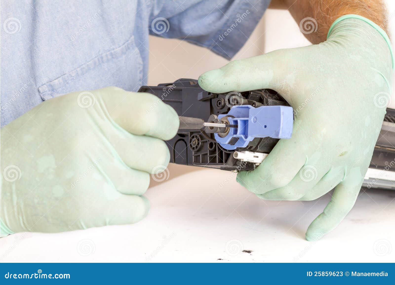 Hands Repairing Toner Cartridge Stock Image - Image of closeup, recycle ...
