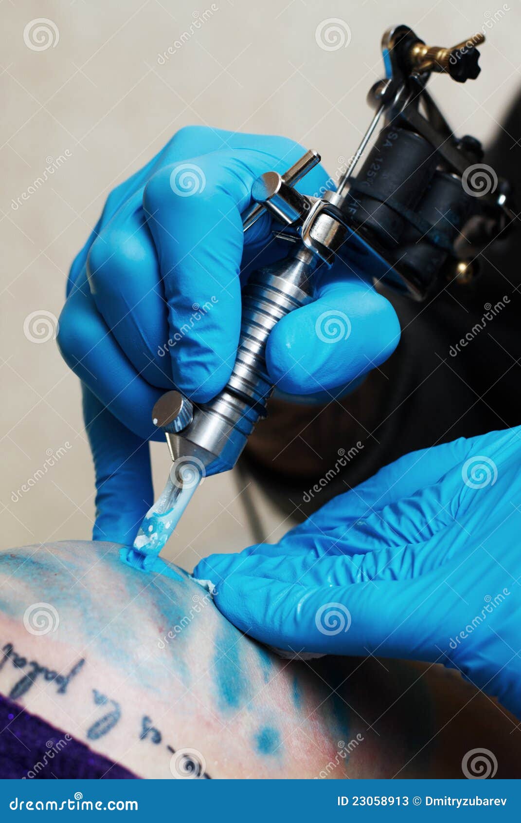 Hands of Tattooist Create a Tattoo Stock Image - Image of male, client ...