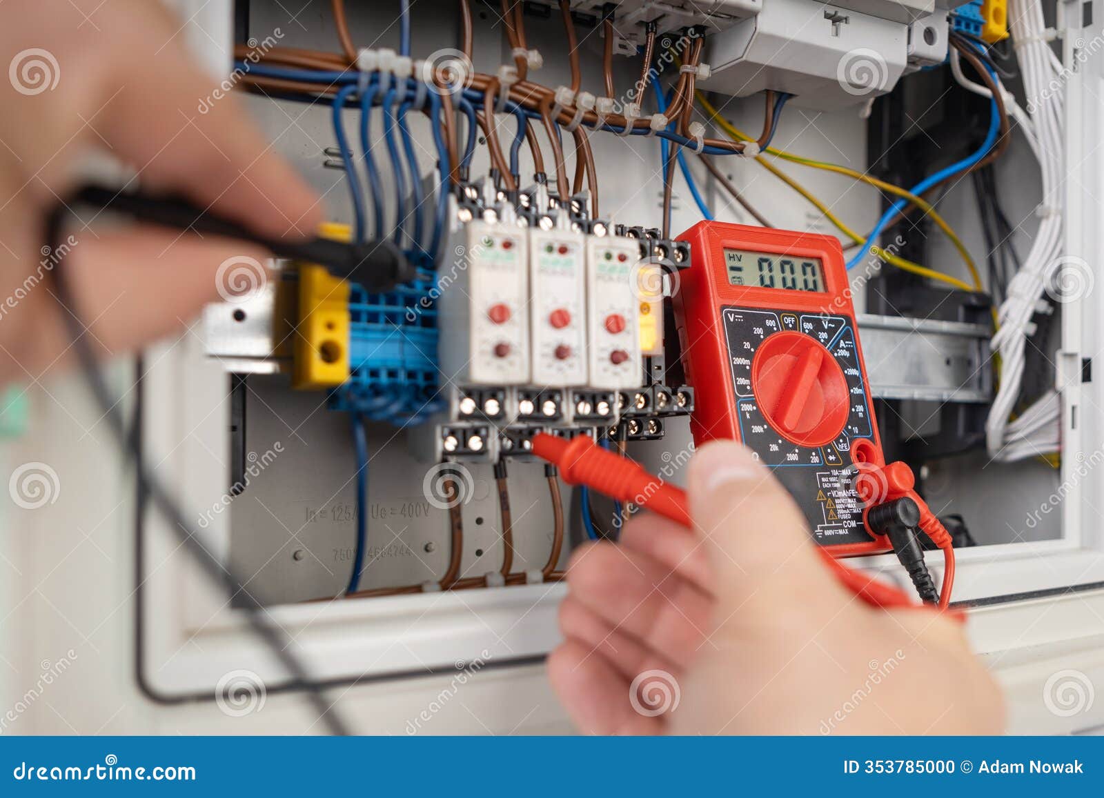 Hands Testing Electrical Circuits with Multimeter Stock Illustration ...