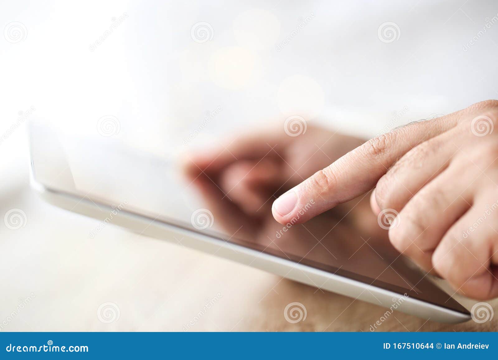 Hands Using Tablet Computer Stock Photo - Image of empty, communicator ...