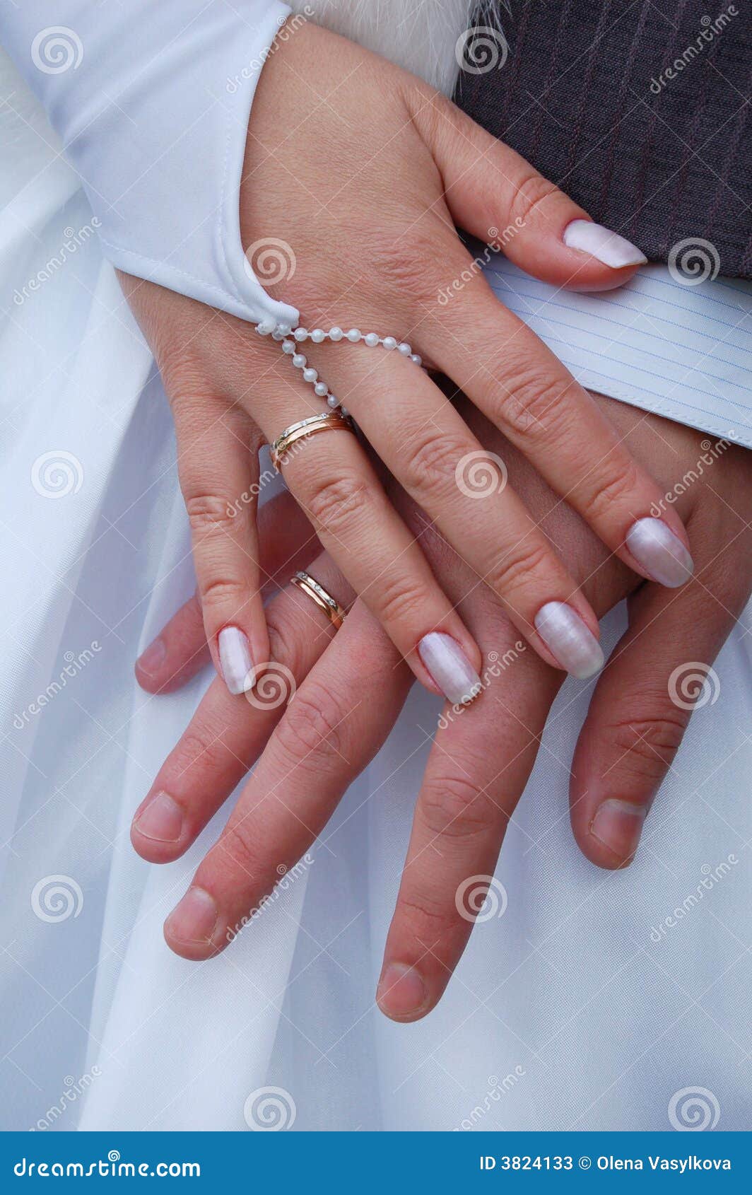 Hands with wedding rings stock image. Image of couple - 3824133