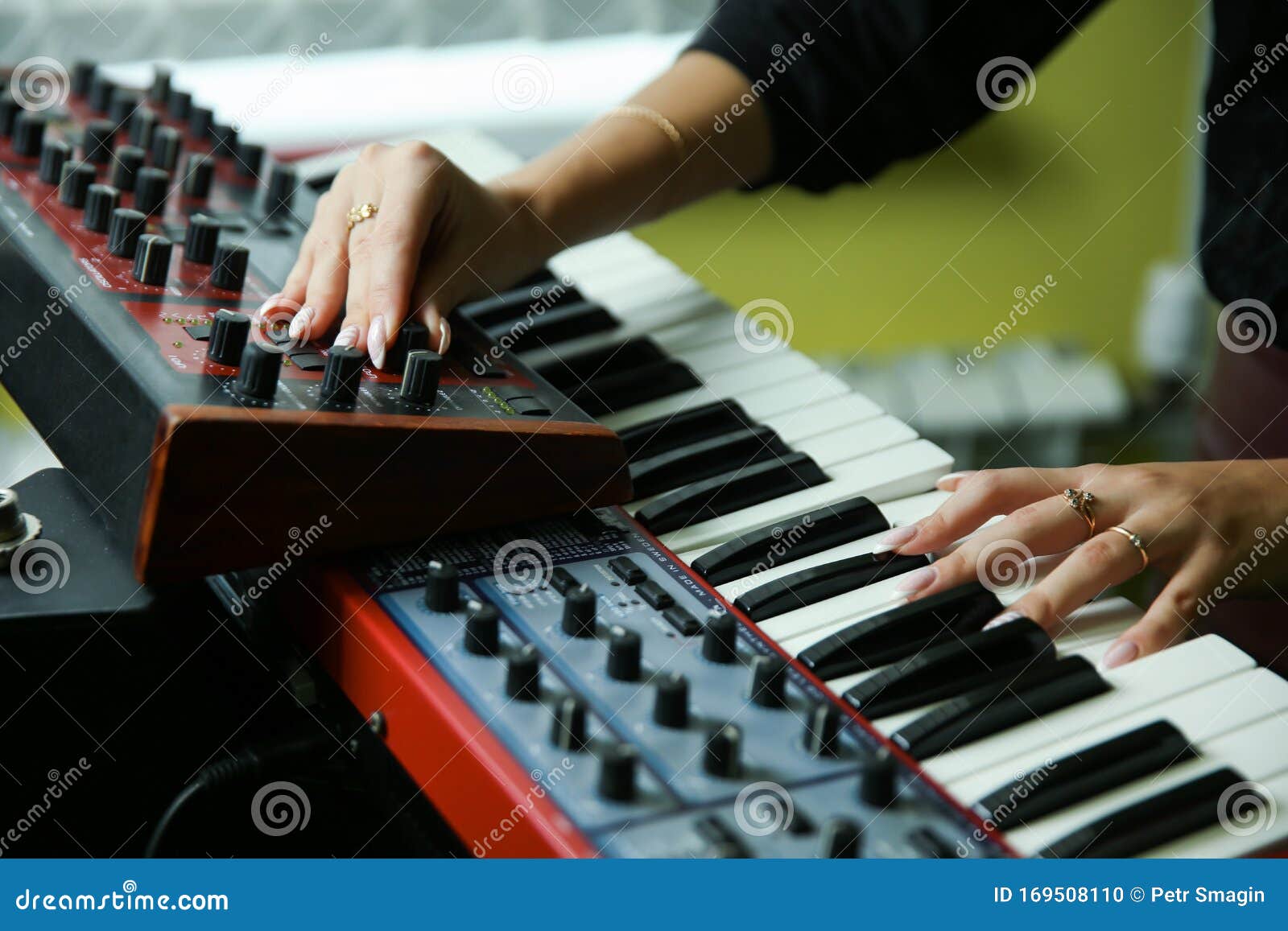Hands of a Woman Play a Synthesizer Stock Photo - Image of synthesizer ...