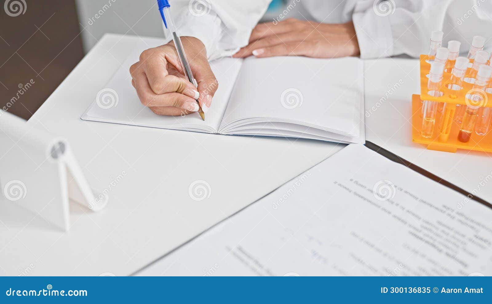 Hands of Woman Scientist Taking Notes at Laboratory Stock Image - Image ...