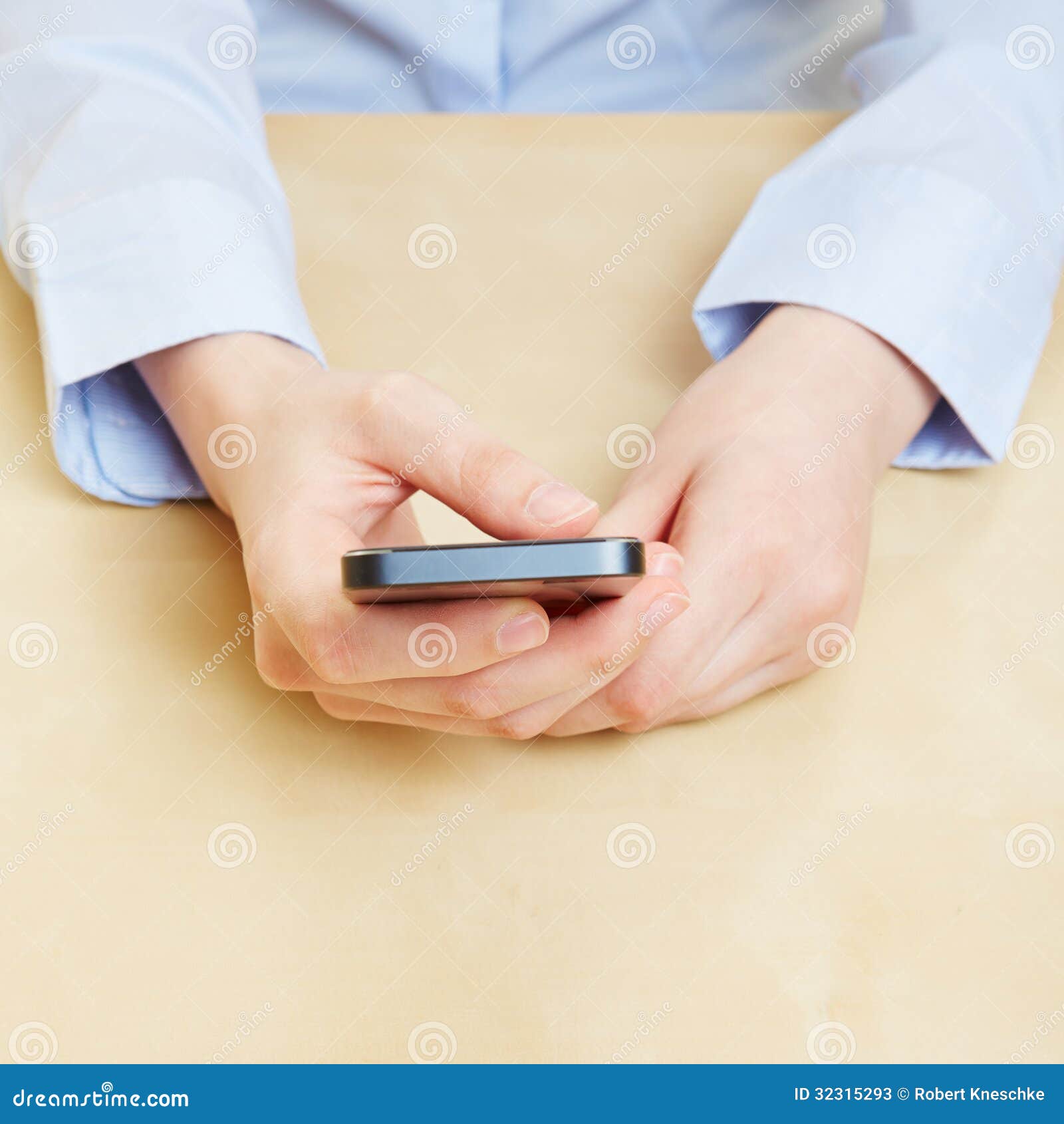 Hands of a Woman Typing on a Smartphone Stock Image - Image of phone ...