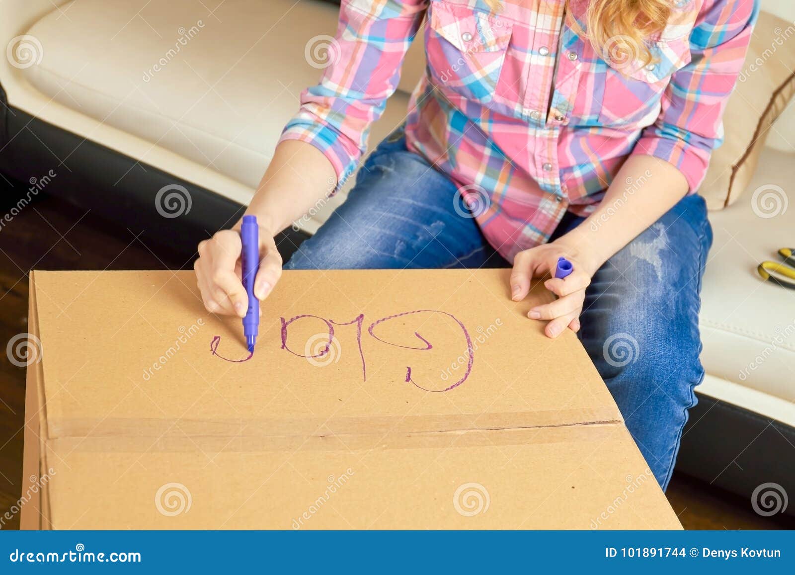 Hands Writing on Cardboard Box. Stock Photo - Image of marker, pack ...