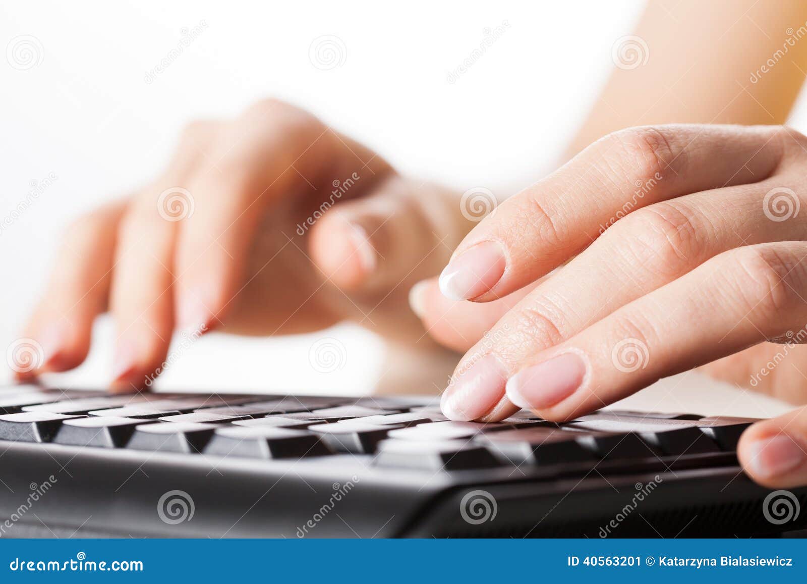Hands writting on computer stock image. Image of chat - 40563201