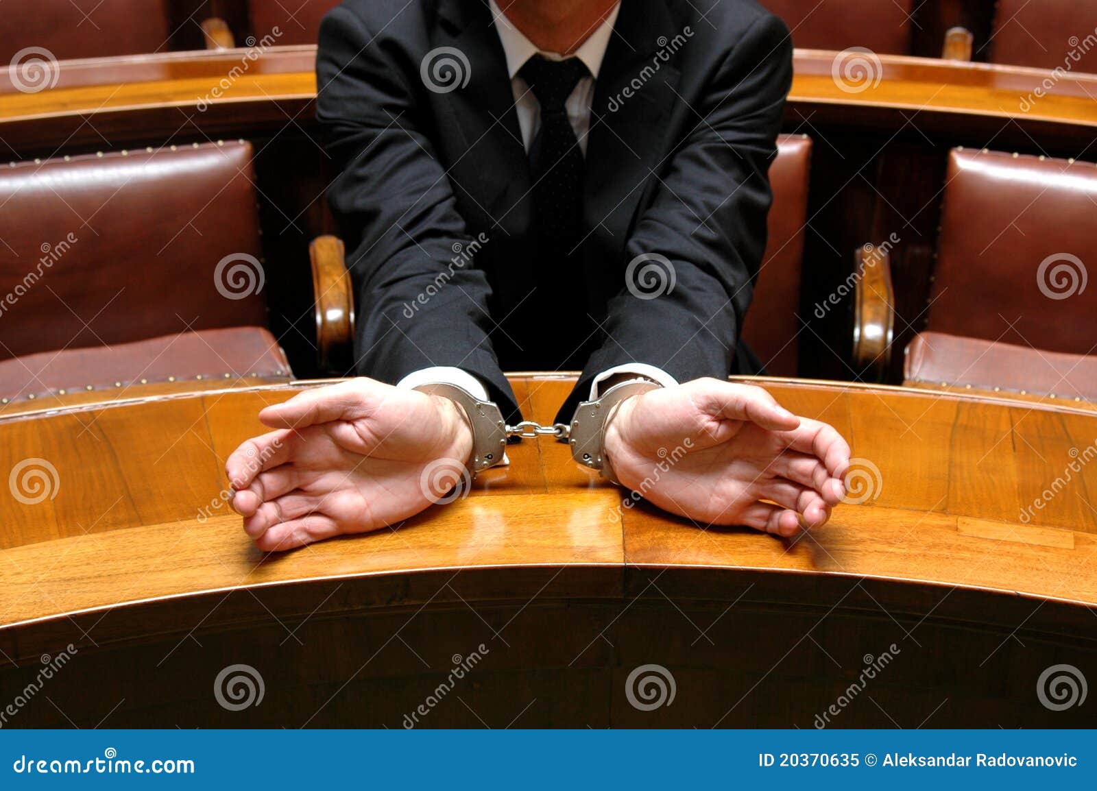 Handschellen stockbild. Bild von geschäftsmann, jury - 20370635
