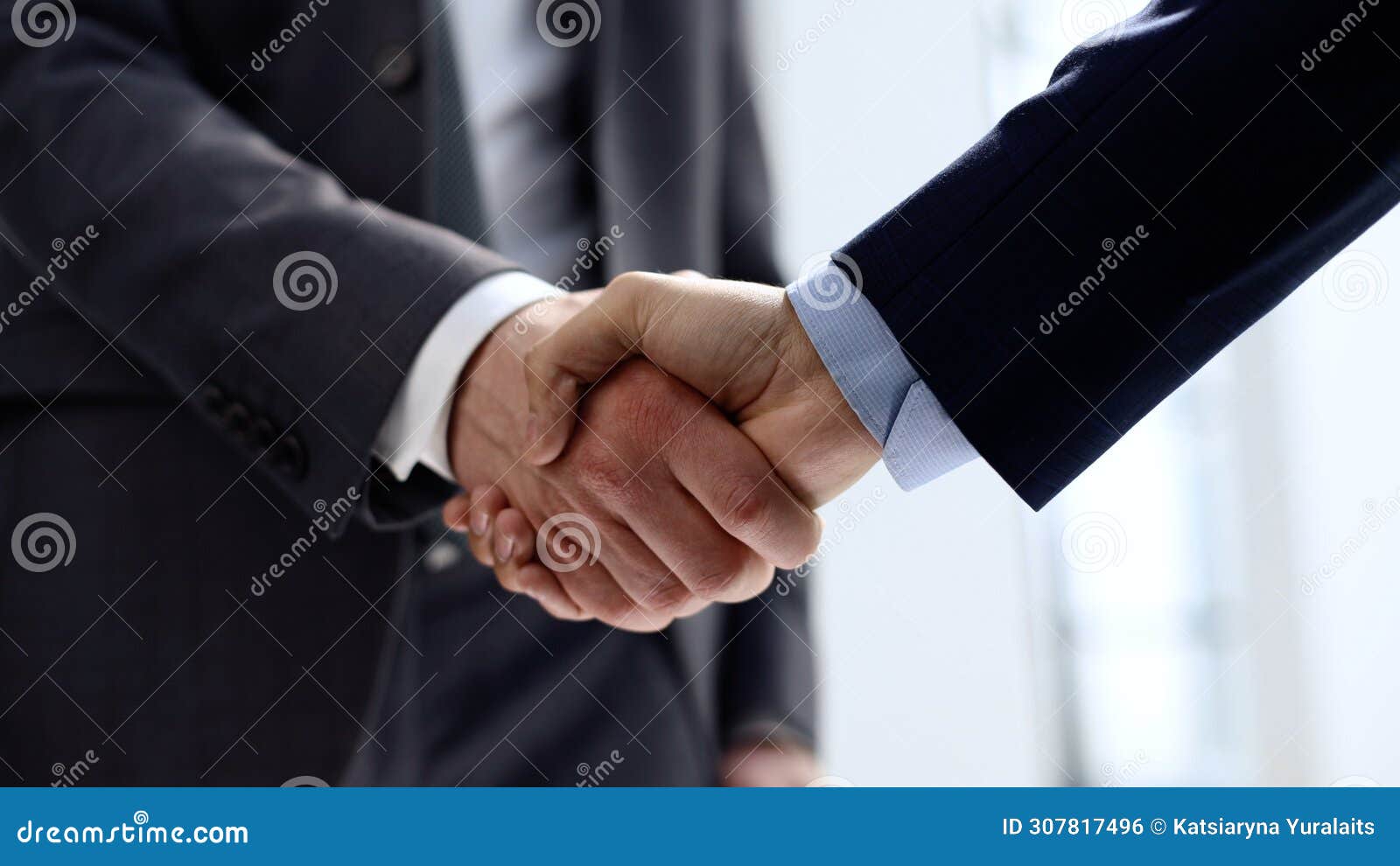 Handshake, Agreement after the Transaction Stock Photo - Image of ...