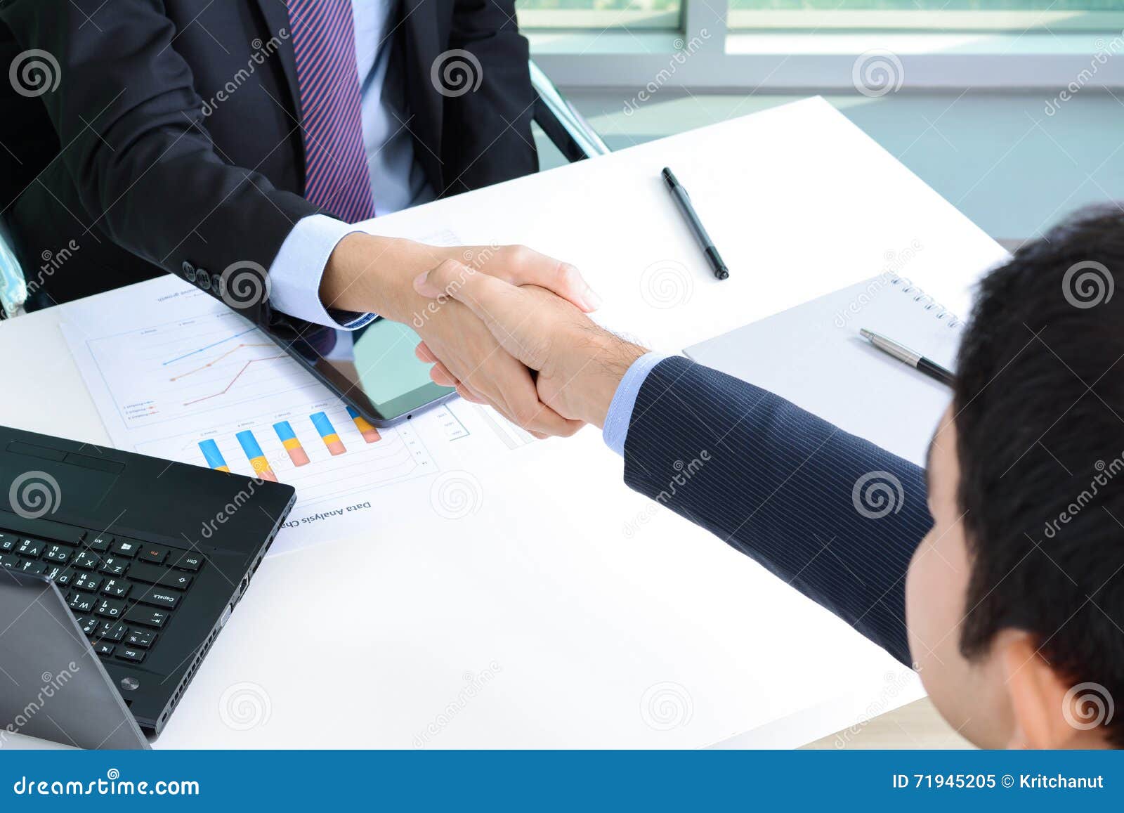 Handshake of Businessmen in the Office Stock Image - Image of handshake ...
