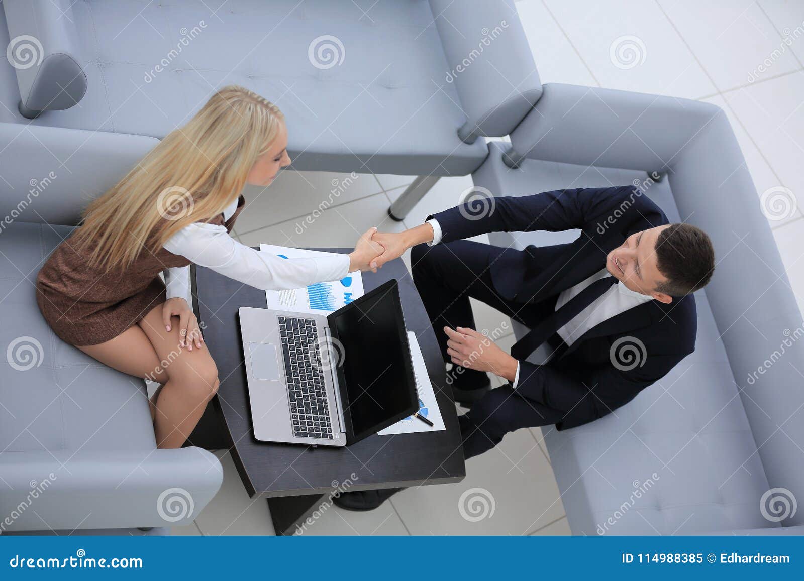 Handshake Manager and the Client Stock Image - Image of caucasian ...