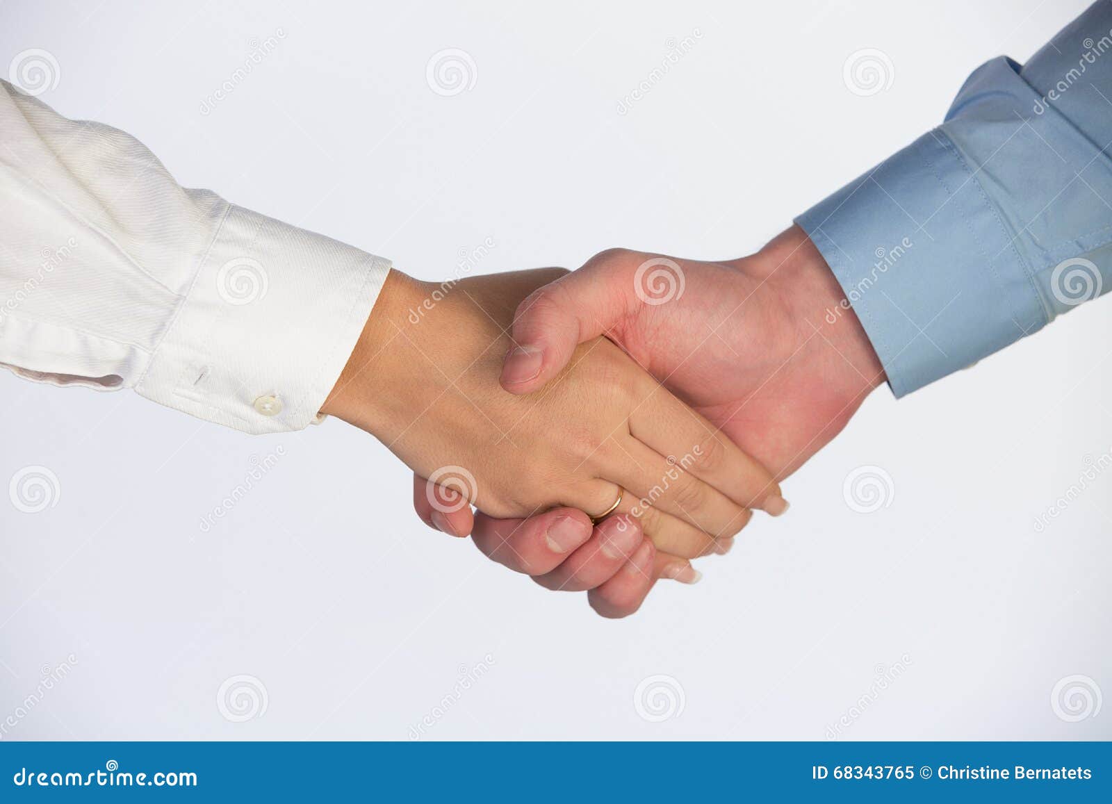 Handskakning fotografering för bildbyråer. Bild av vuxen - 68343765