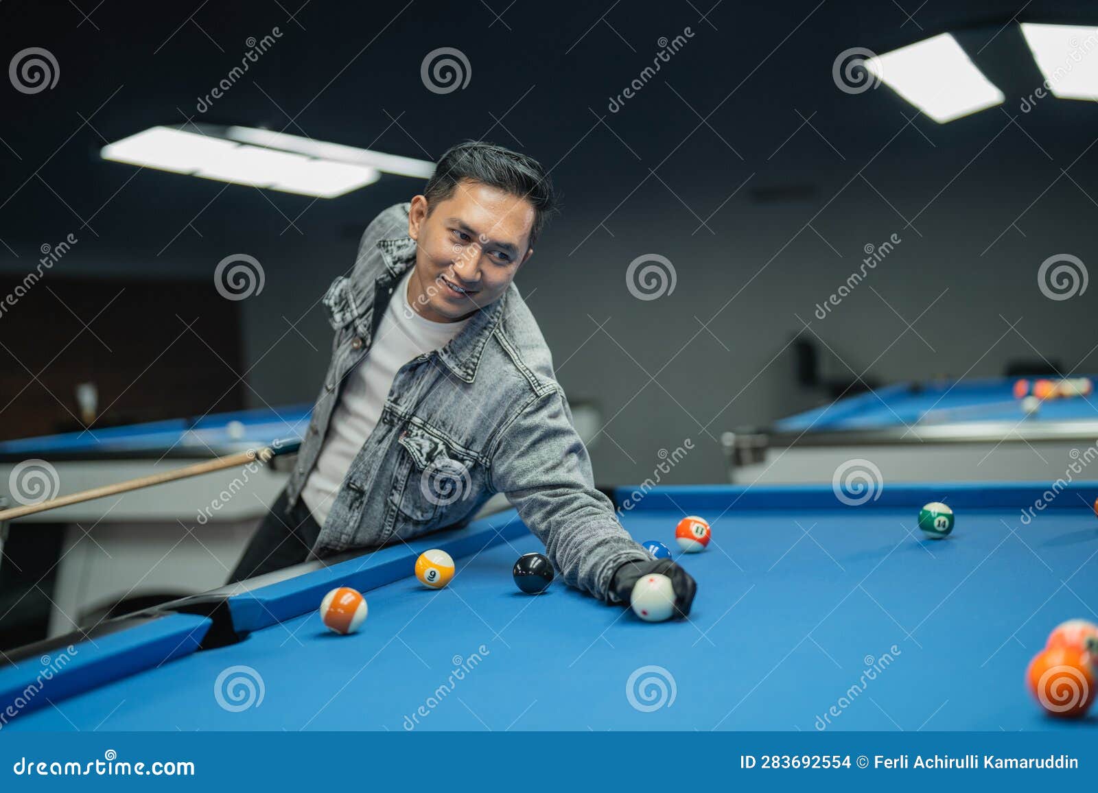 Handsome Billiard Player Positioning the Cue Ball Stock Photo - Image ...