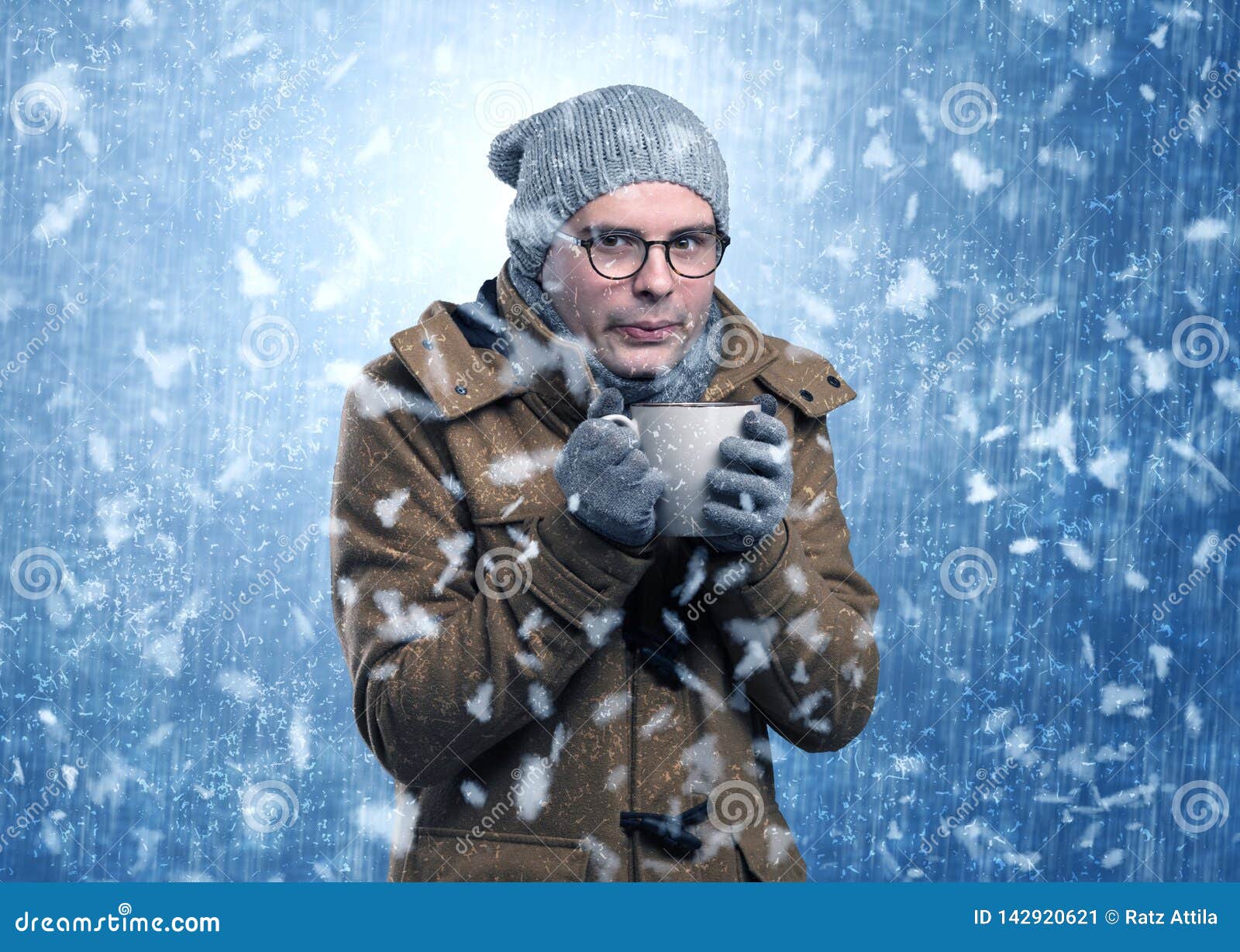 Shiver Concept Word Royalty-Free Stock Image | CartoonDealer.com #337596202