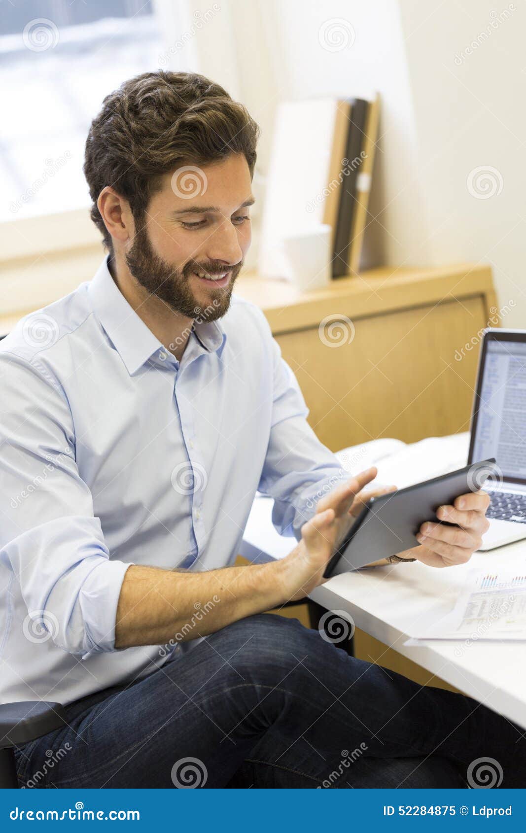 Handsome Casual Business Man Working on Computer in Modern Offic Stock ...