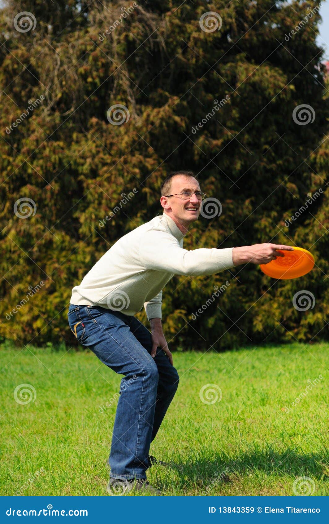 Handsome Man is Playing Frisbee Stock Image - Image of outdoor, energy ...