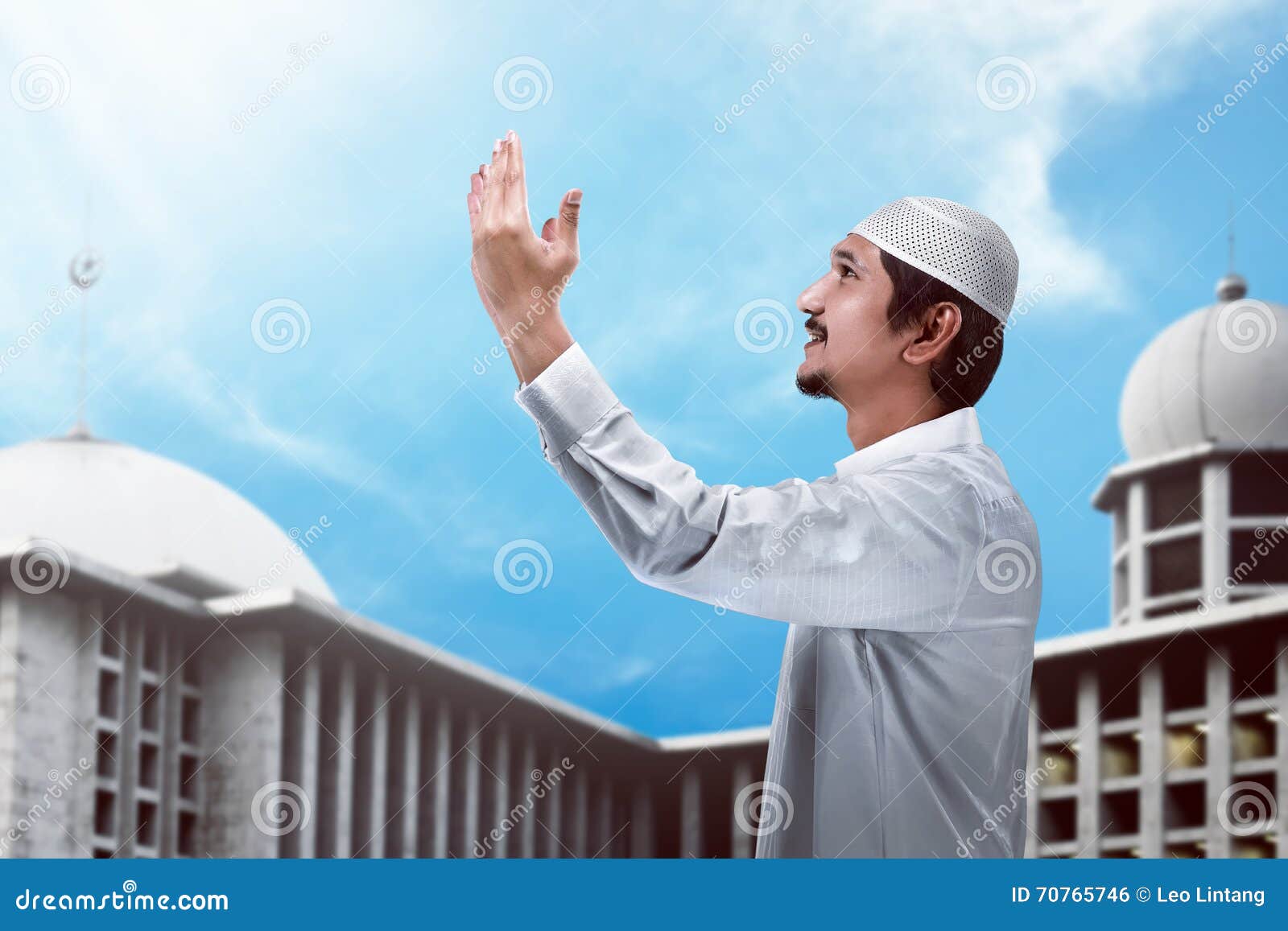 Handsome muslim man stock photo. Image of muslim, praying - 70765746