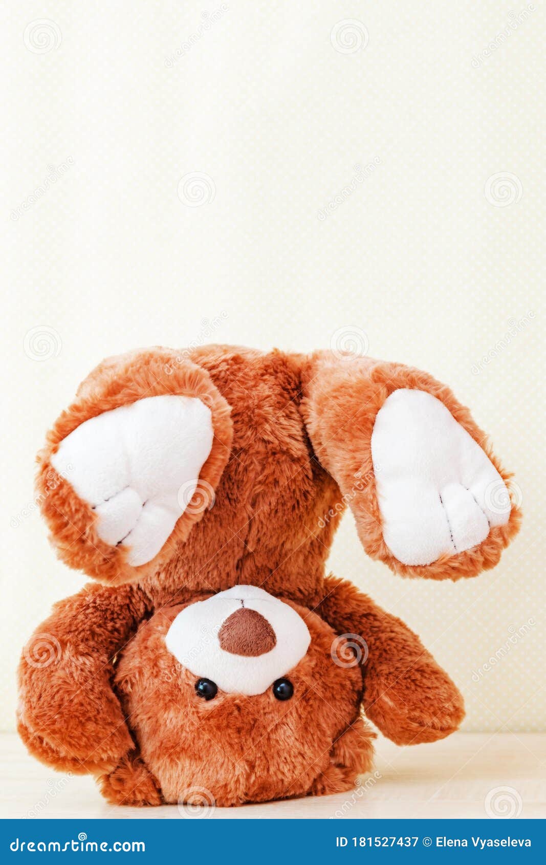 Falling Teddy Bear Stock Photography | CartoonDealer.com #43877414