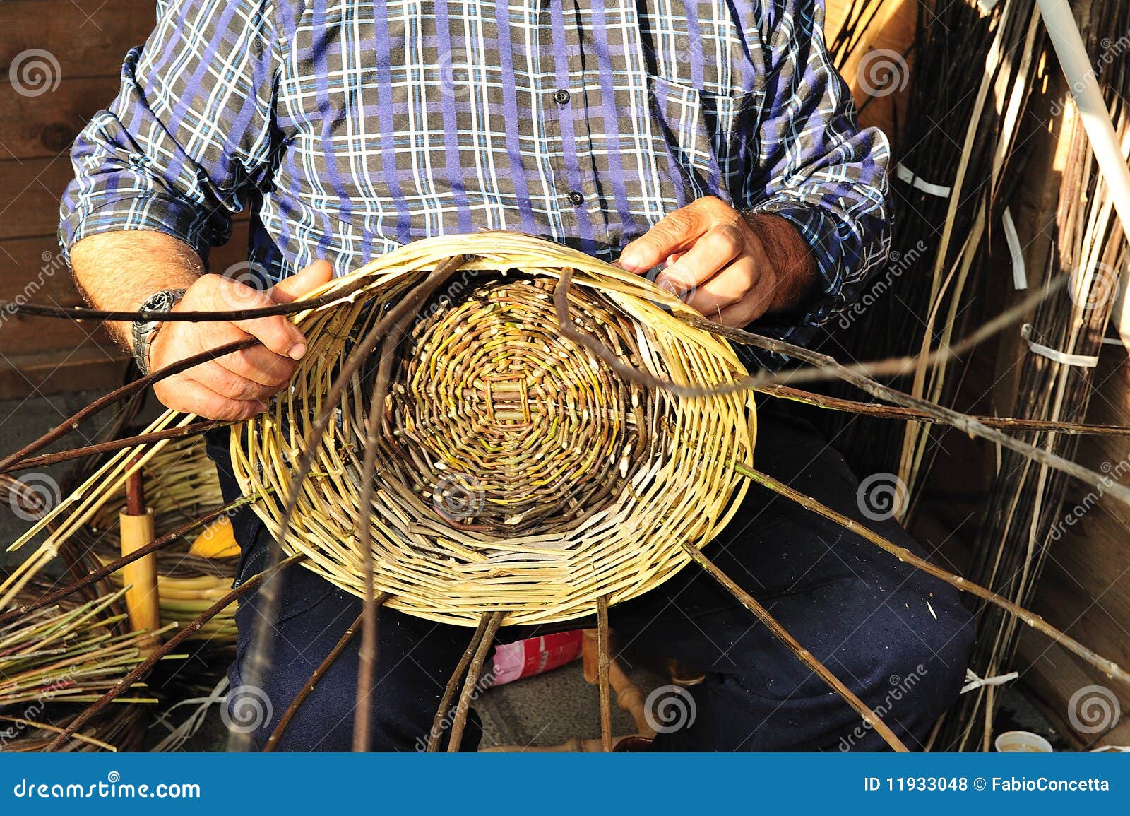 Handwerker stockfoto. Bild von korb, traditionen, fest - 11933048