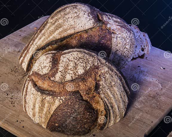 Handwerker-Brot-Sauerteig stockbild. Bild von ausschnitt - 47973337