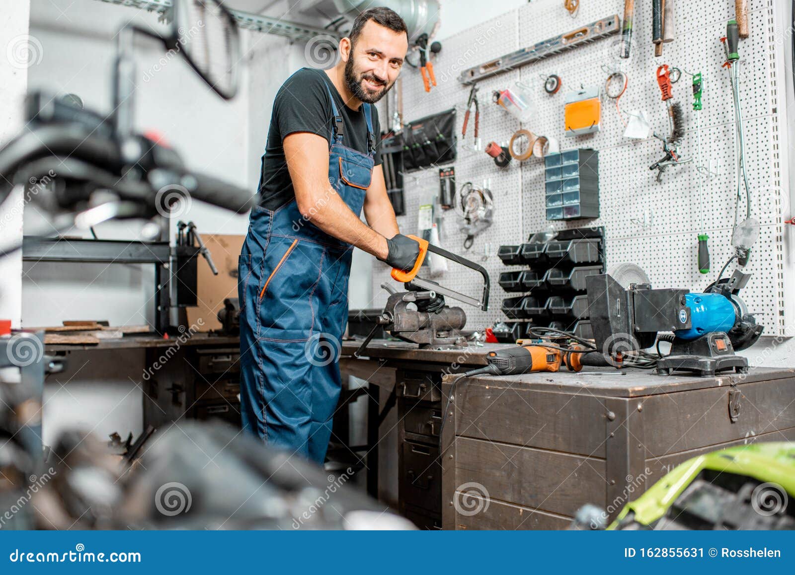 Handyman Working at the Workshop Stock Image - Image of hacksaw, manual ...