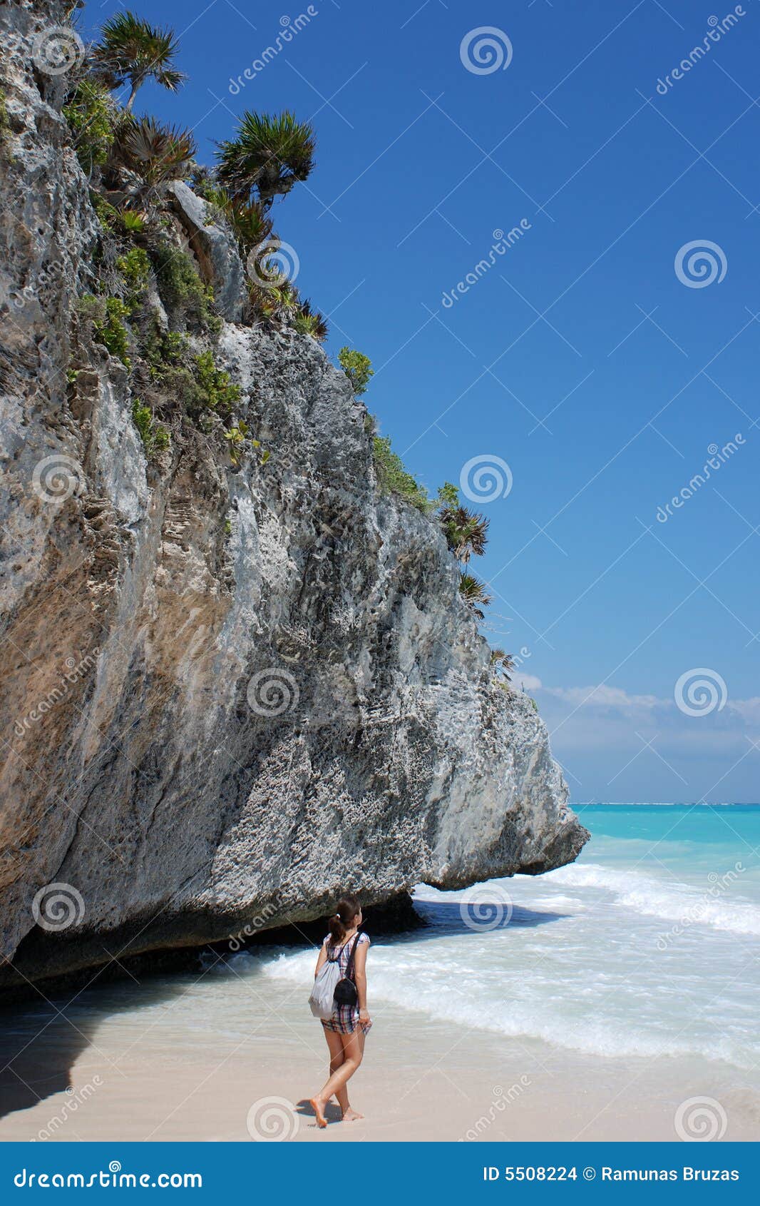 The Hanging Cliff Picture. Image: 5508224