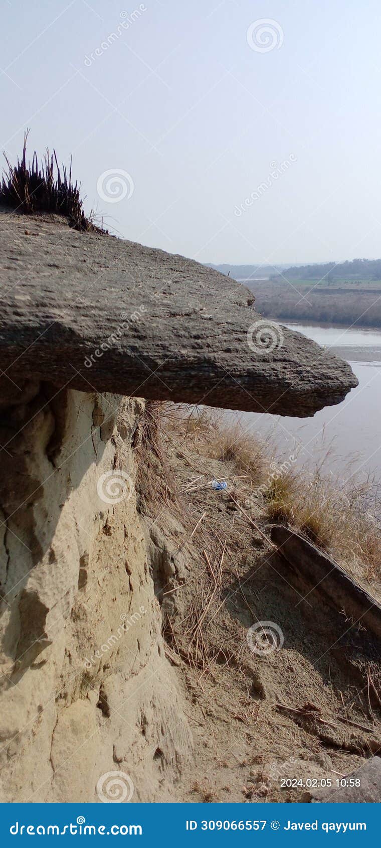 Hanging Cliff at Riverside in Best View Stock Image - Image of cliff ...