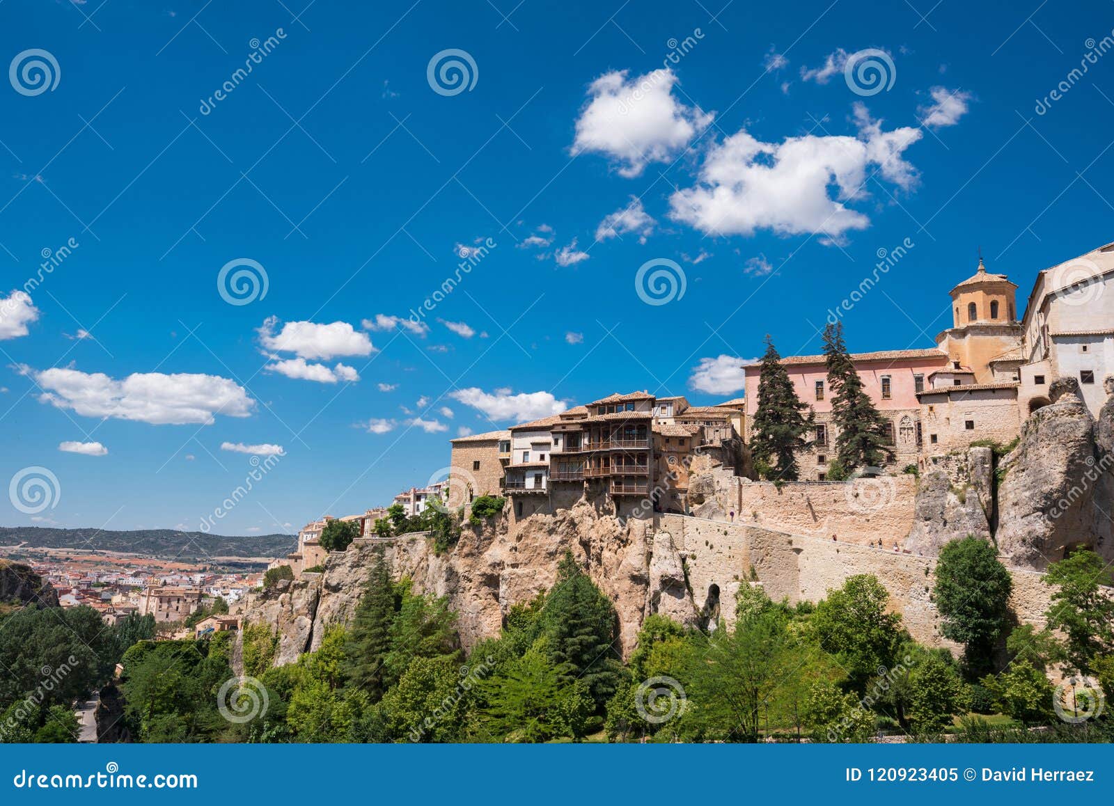 Hanging Houses in Cuenca, Spain. Stock Image - Image of cuenca, houses ...