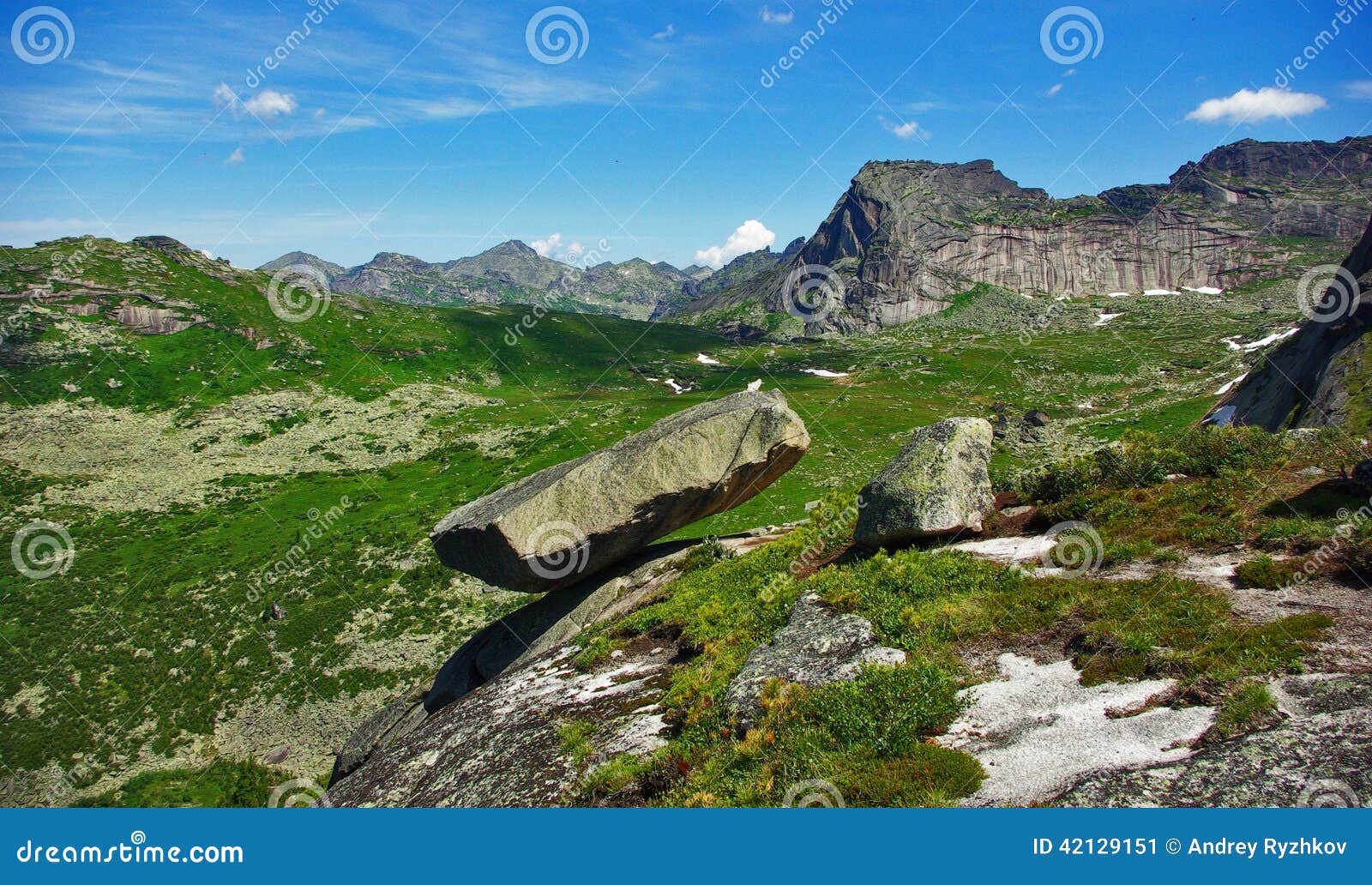 Hanging stone stock image. Image of edge, stone, mountains - 42129151