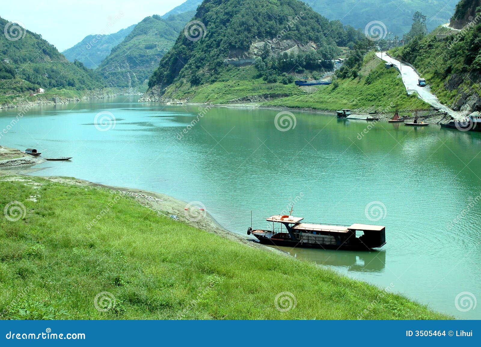 Hanjiang River stock photo. Image of grass, water, china - 3505464