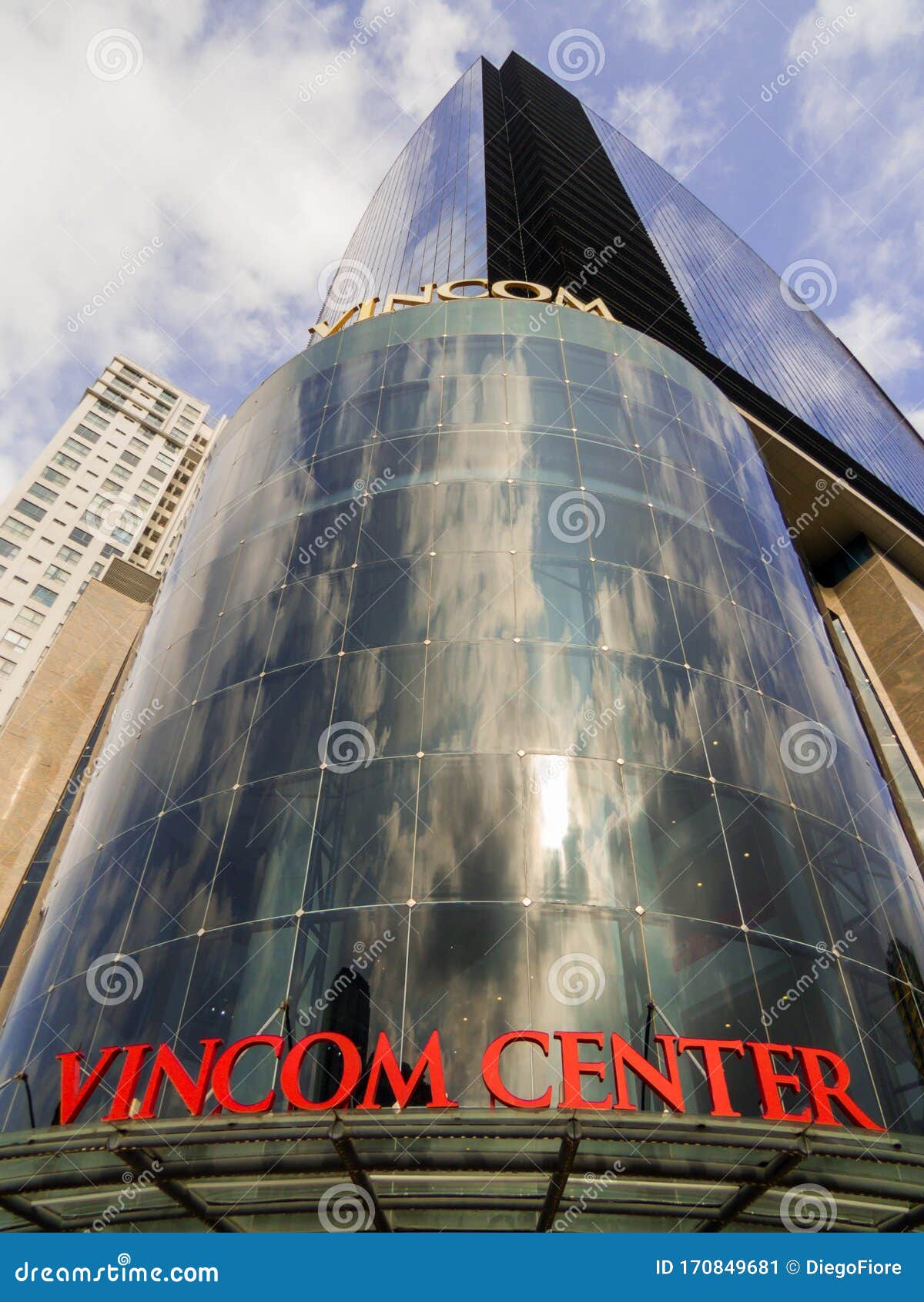 Vincom Center, Hanoi, Vietnam Editorial Photo - Image of center ...