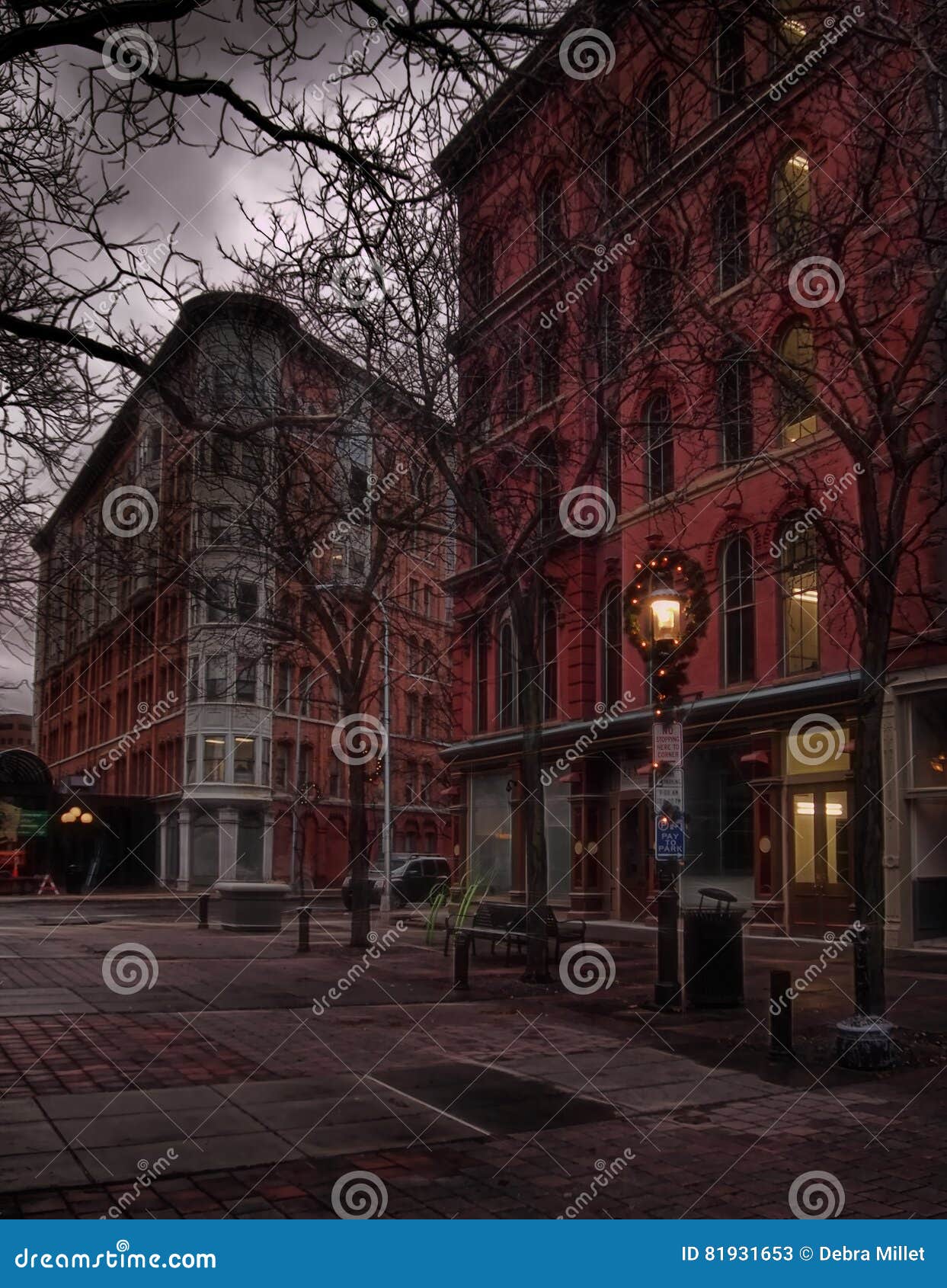 Hanover Square at night editorial stock photo. Image of granger - 81931653