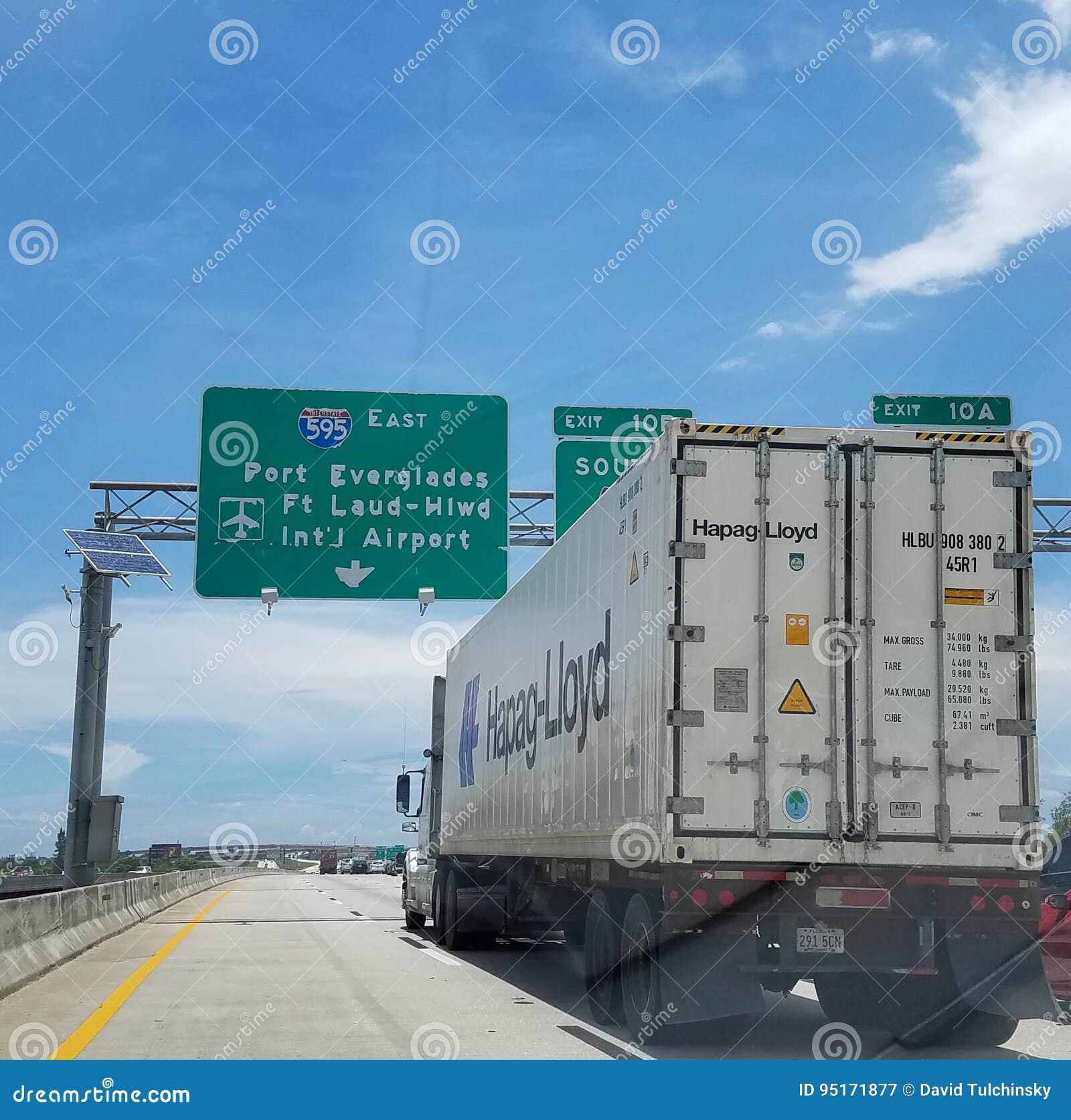 Hapag Lloyd Truck 595 Fort Lauderdale Port Everglades Editorial ... Hapag Lloyd Truck 595 Fort Lauderdale Port Everglades Editorial ...