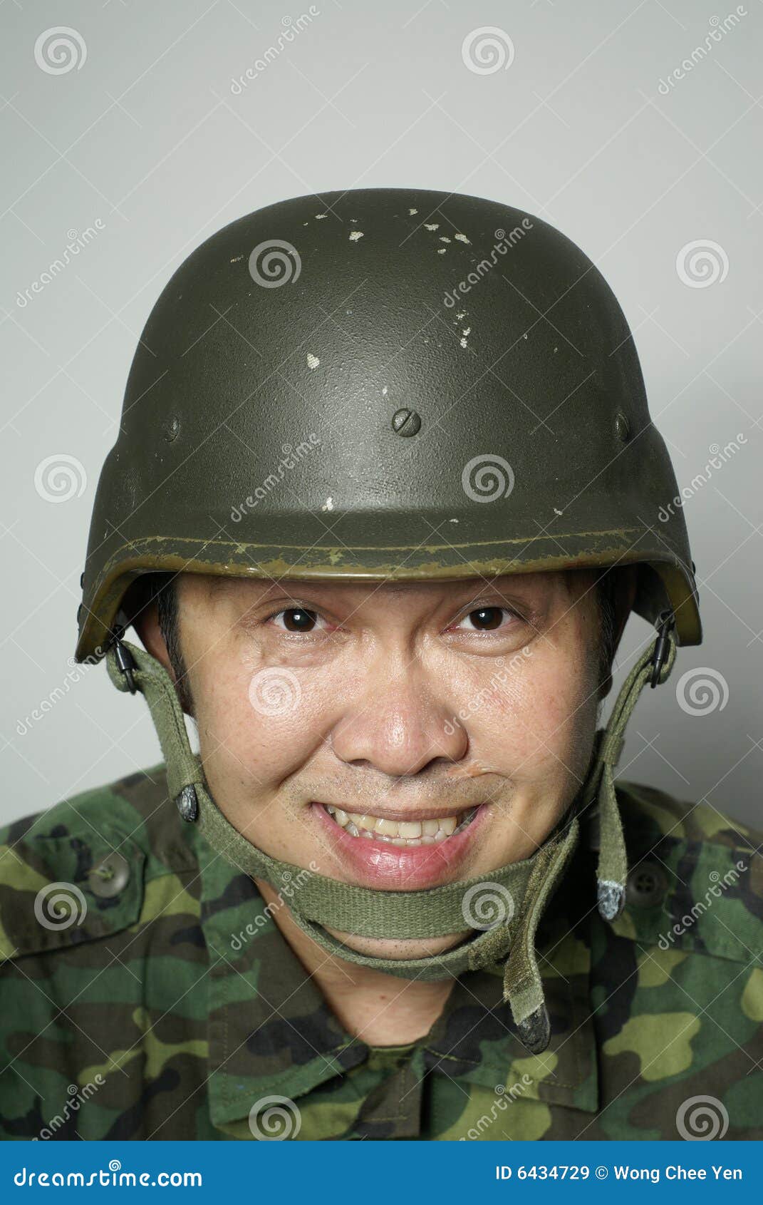 Happy asian soldier stock image. Image of chinese, smile - 6434729