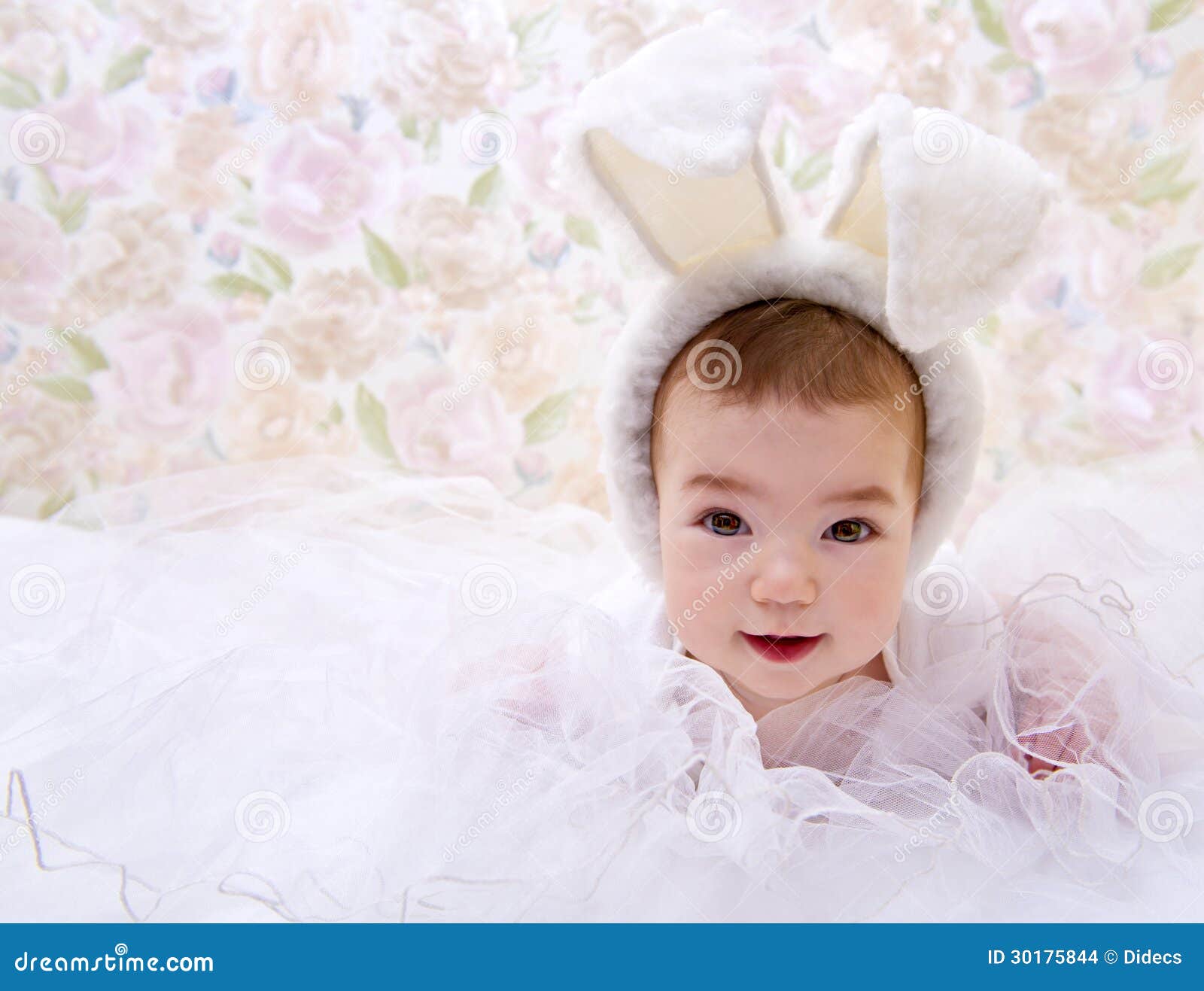 Rabbit Costume Party Dancer Royalty-Free Stock Photography ...