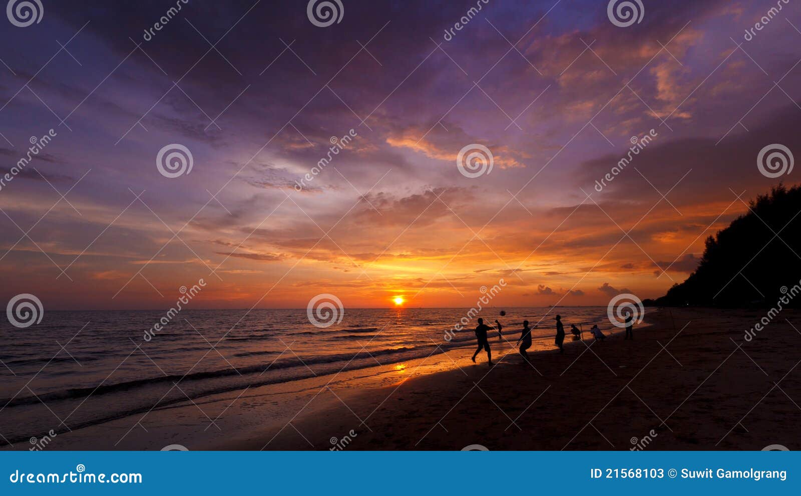 Happy on beach in sunset stock image. Image of silhouette - 21568103