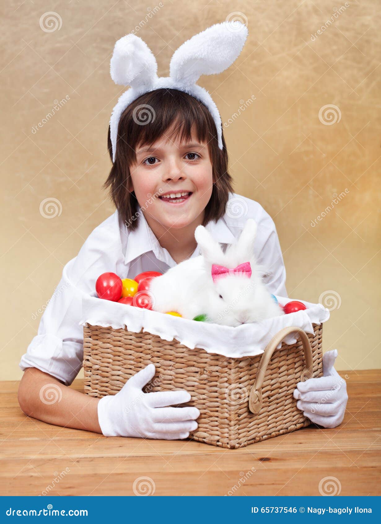 Happy Boy with Easter Basket Stock Photo - Image of pretty, green: 65737546