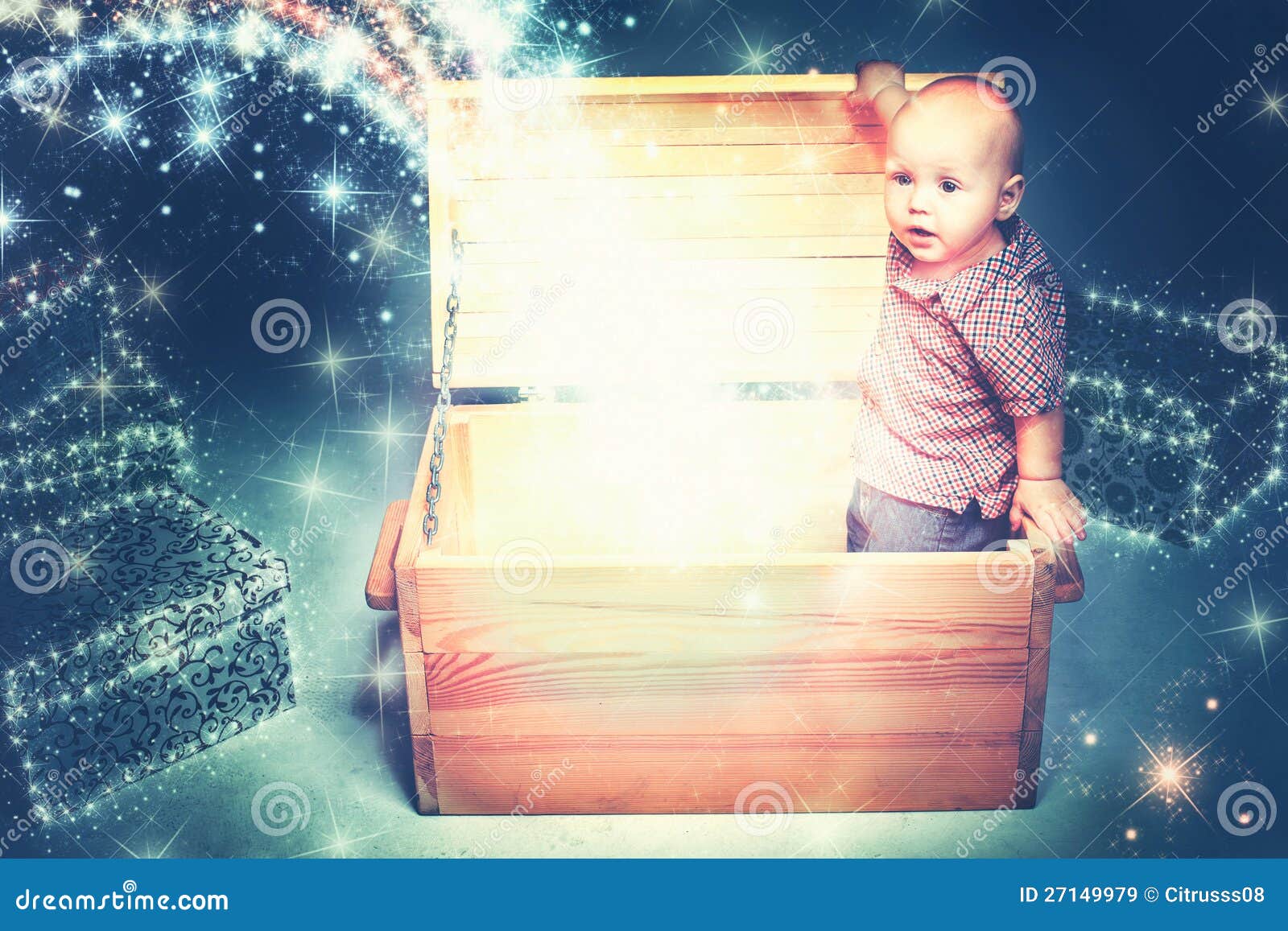 Happy Boy Opening a Gift Box Stock Image - Image of gift, human: 27149979
