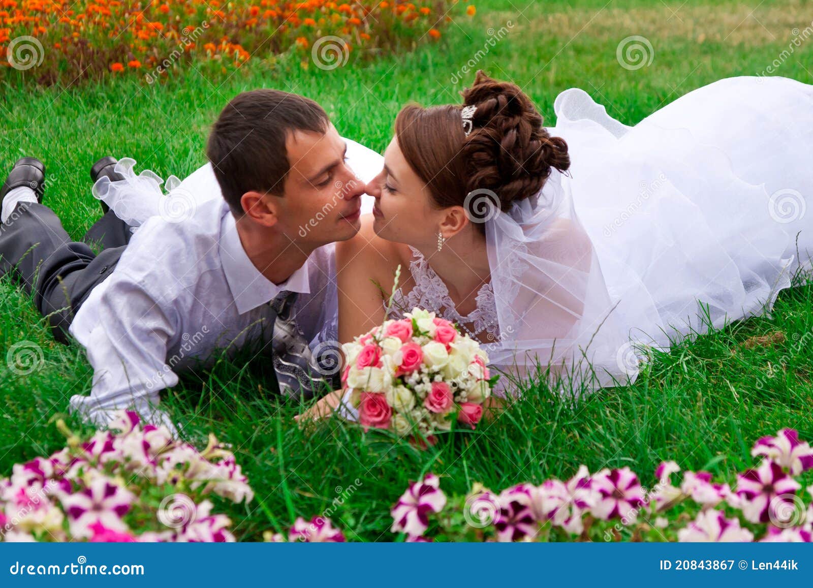Happy bride and groom stock image. Image of kiss, couple - 20843867