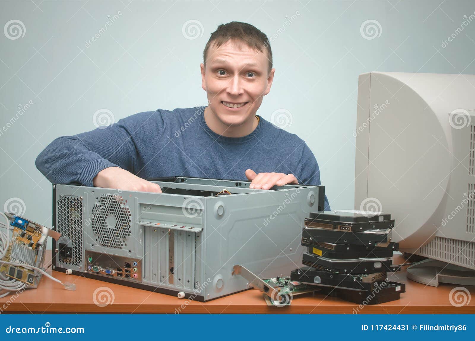 Computer repairman. stock image. Image of diagnostics - 117424431