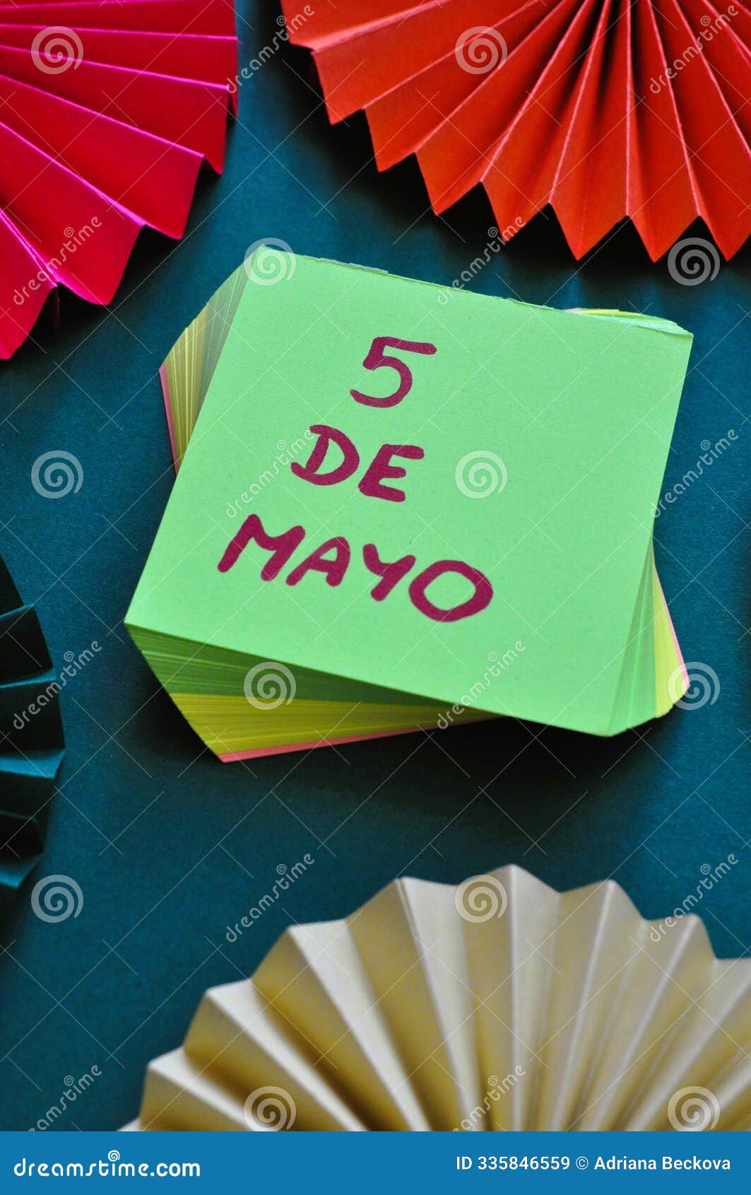 Green Paper with 5 De Mayo Write - 5. May Stock Illustration ...