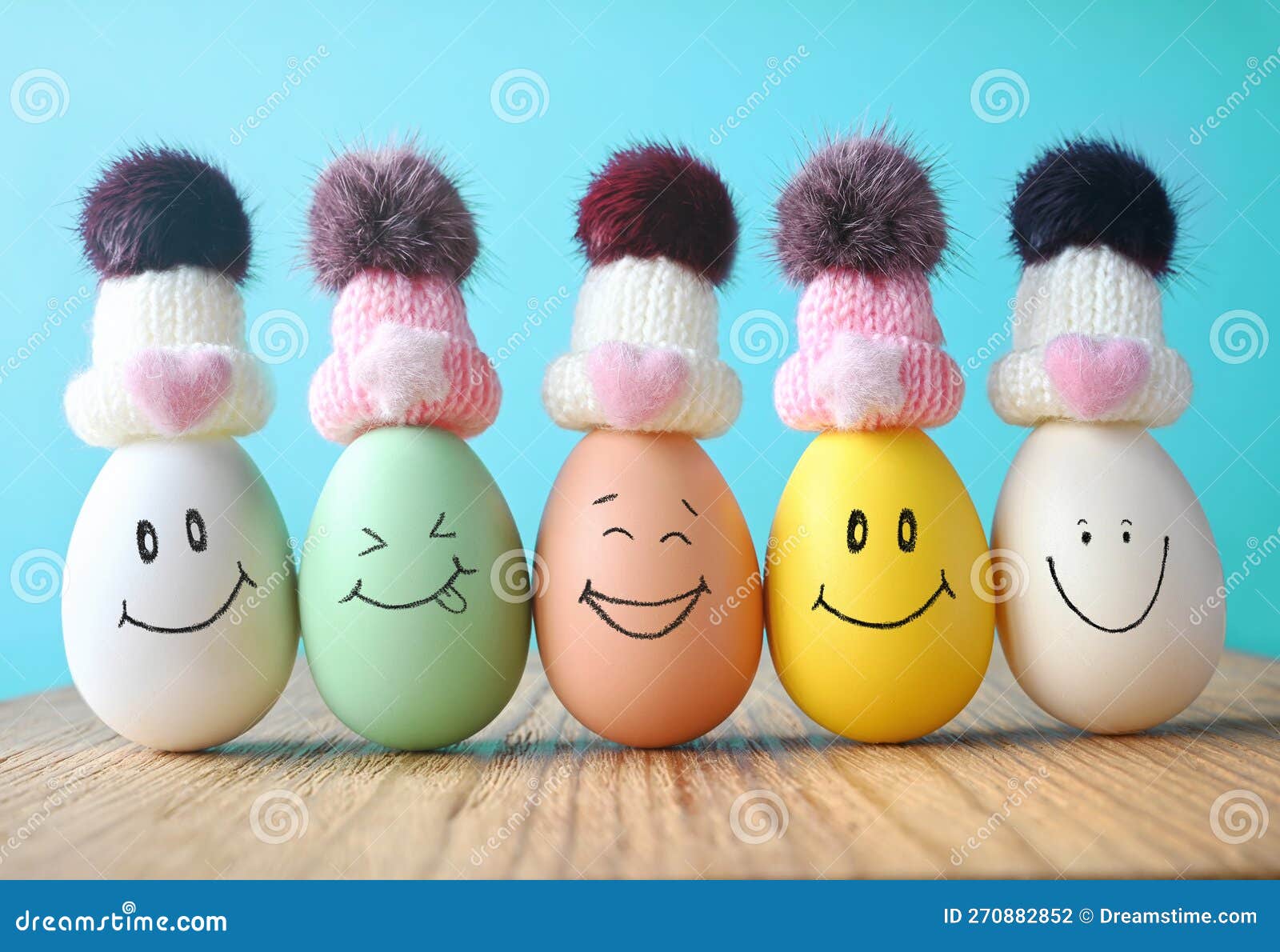 Happy Eggs in Hats Laughing. Easter Holiday Concept with Cute Eggs with ...