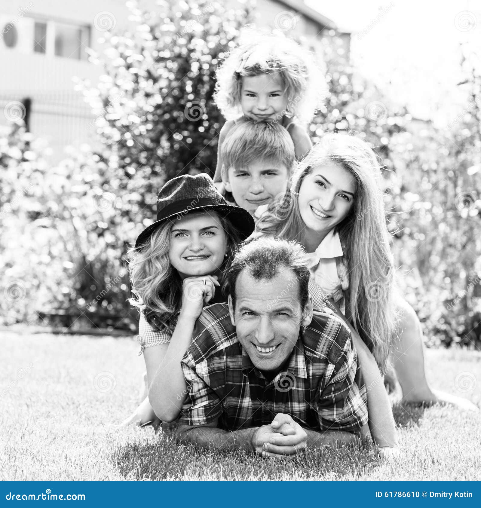 Happy Family Having Weekend in Summer Park Stock Photo - Image of ...