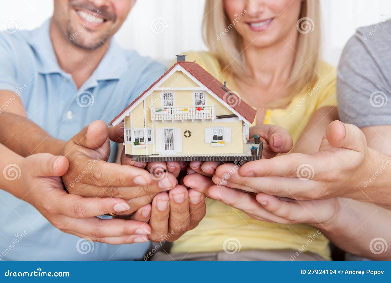 584 Happy People Setting House Stock Photos - Free & Royalty-Free Stock ...