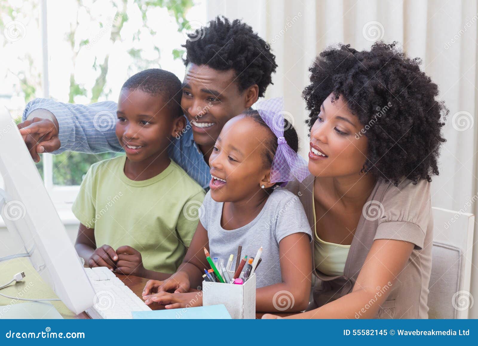 Happy Family Using the Computer Stock Image - Image of girl, abode ...